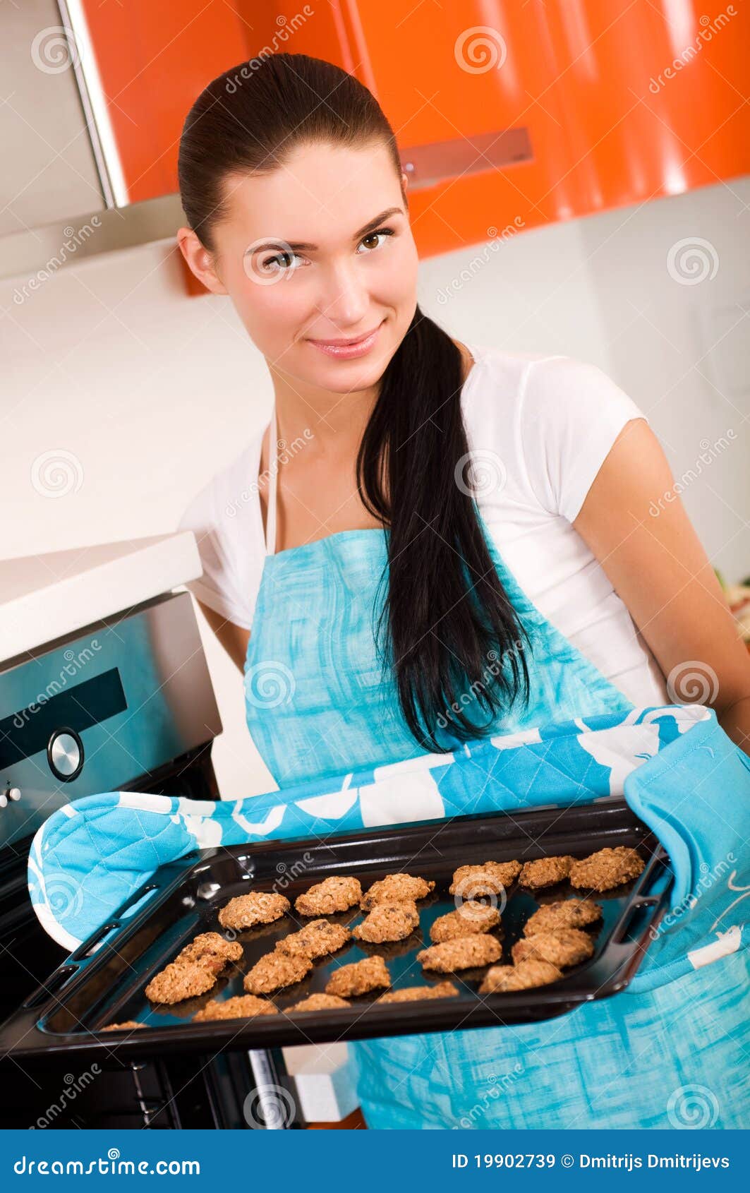 Woman In The Kitchen Baking Cookies. Royalty Free Stock Images - Image ...