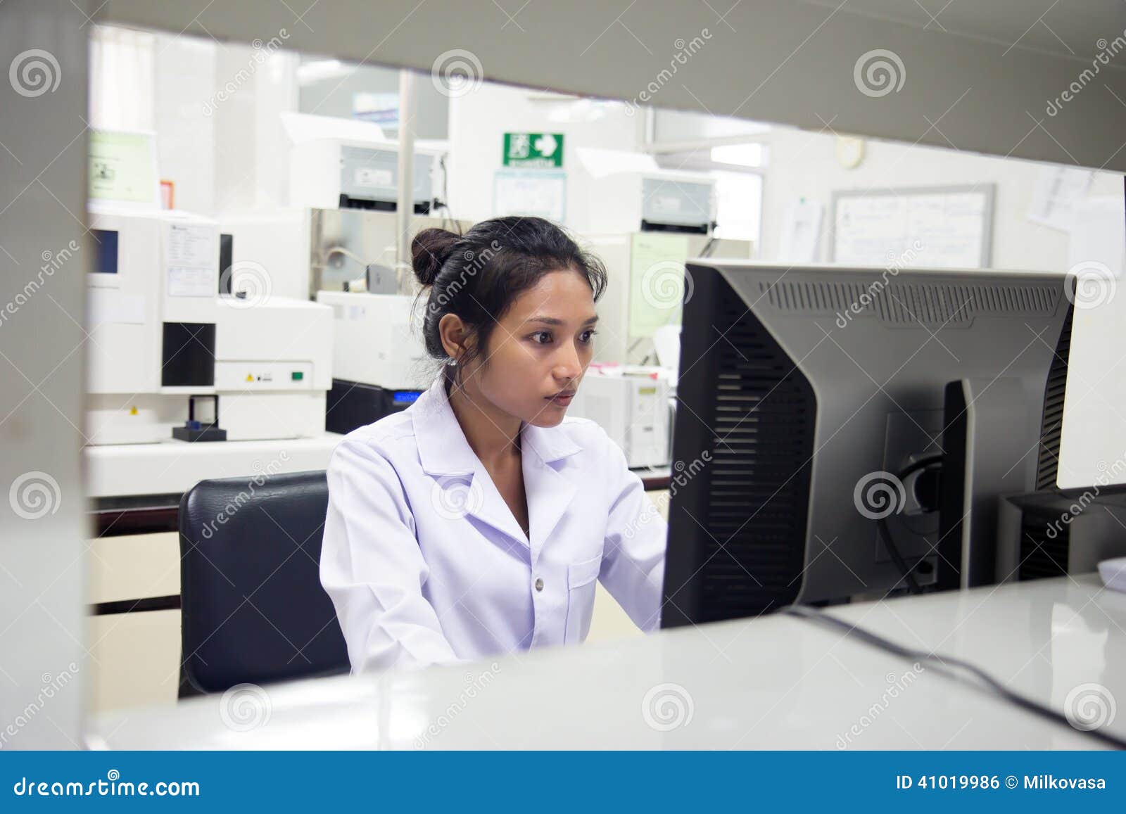 Woman in a laboratory stock photo. Image of hospital - 41019986