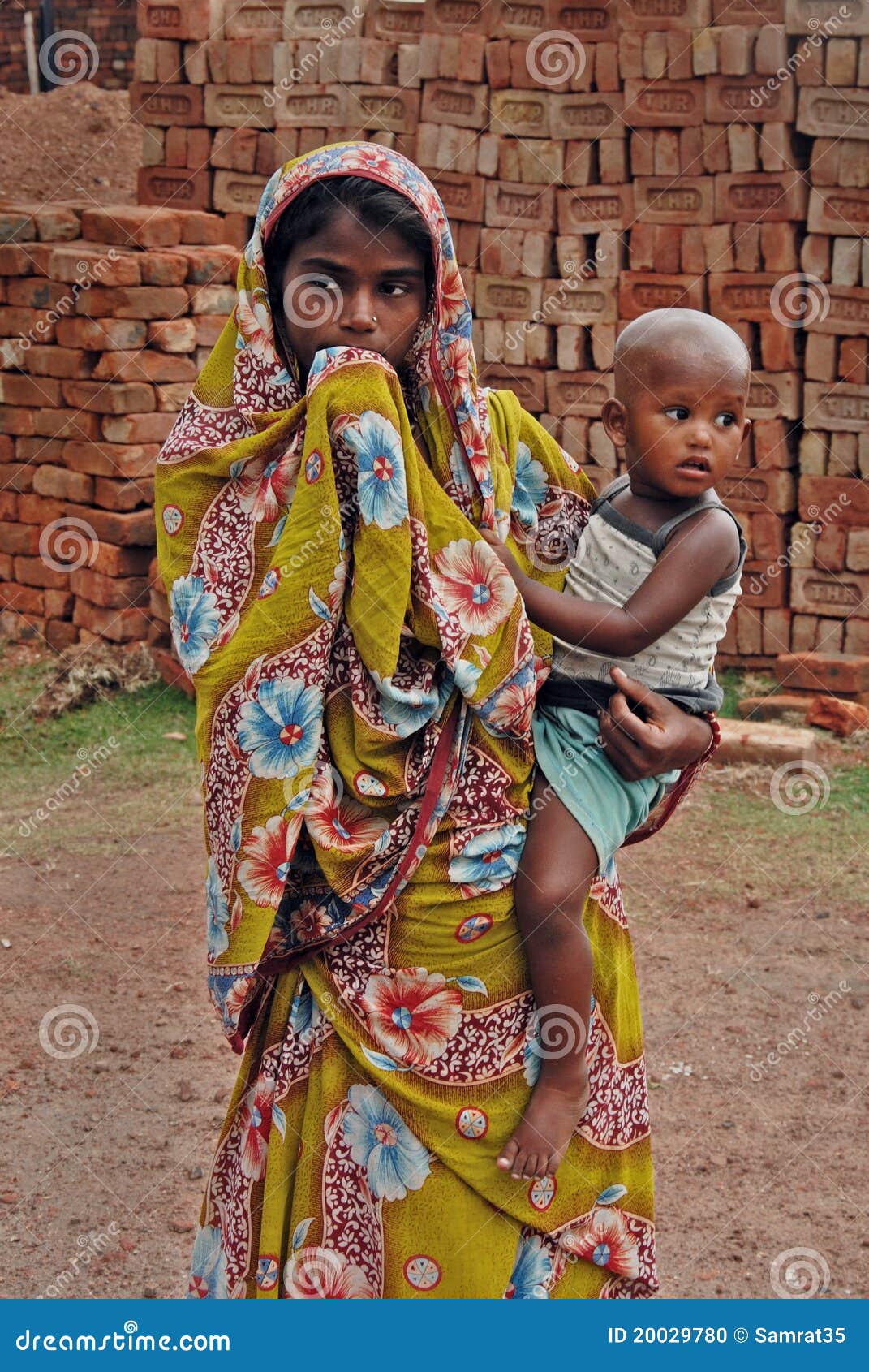 Woman Labour in Indian Brick-field Editorial Image - Image of field ...