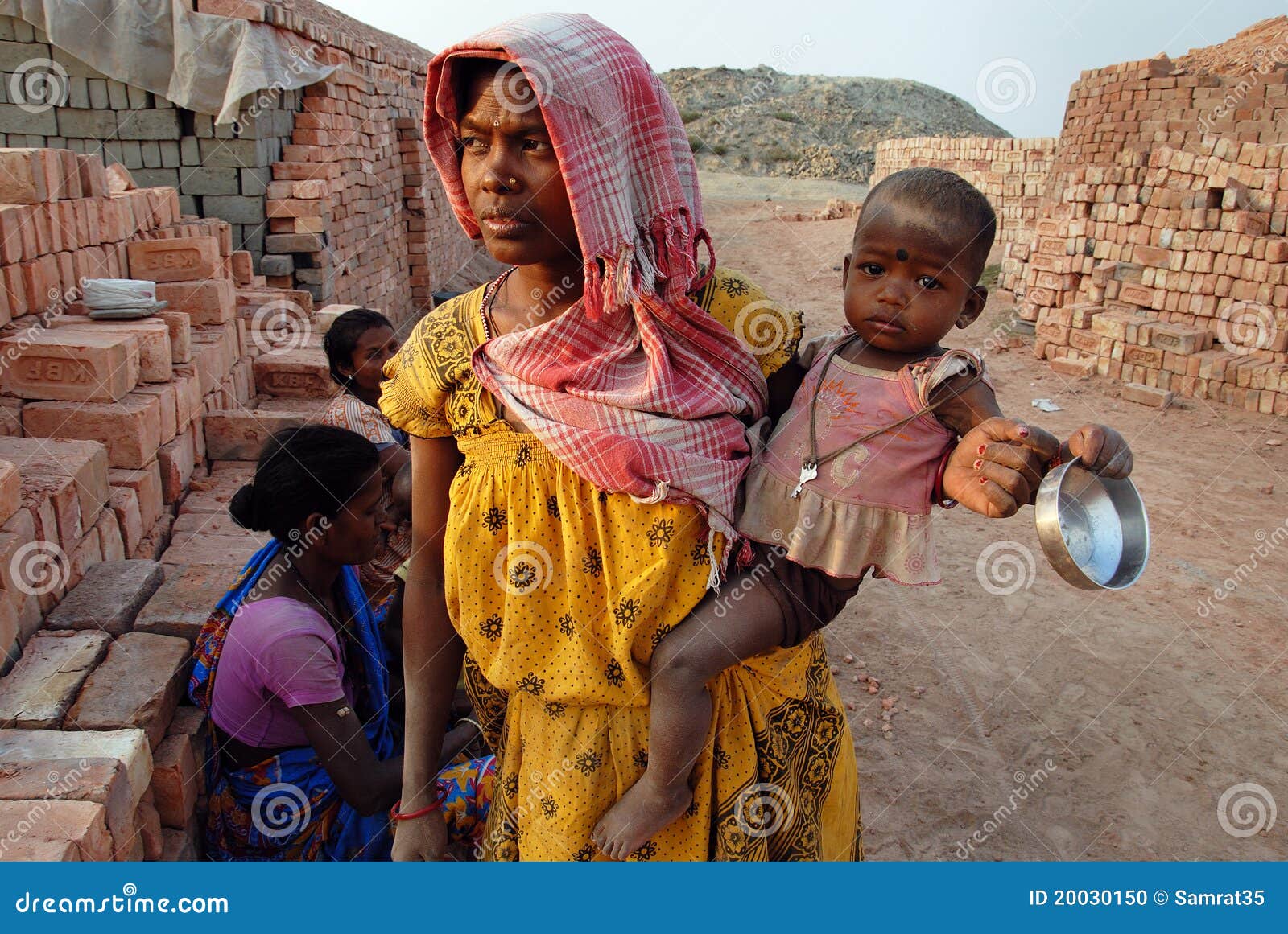 Woman Labour in Indian Brick-field Editorial Image - Image of worker ...