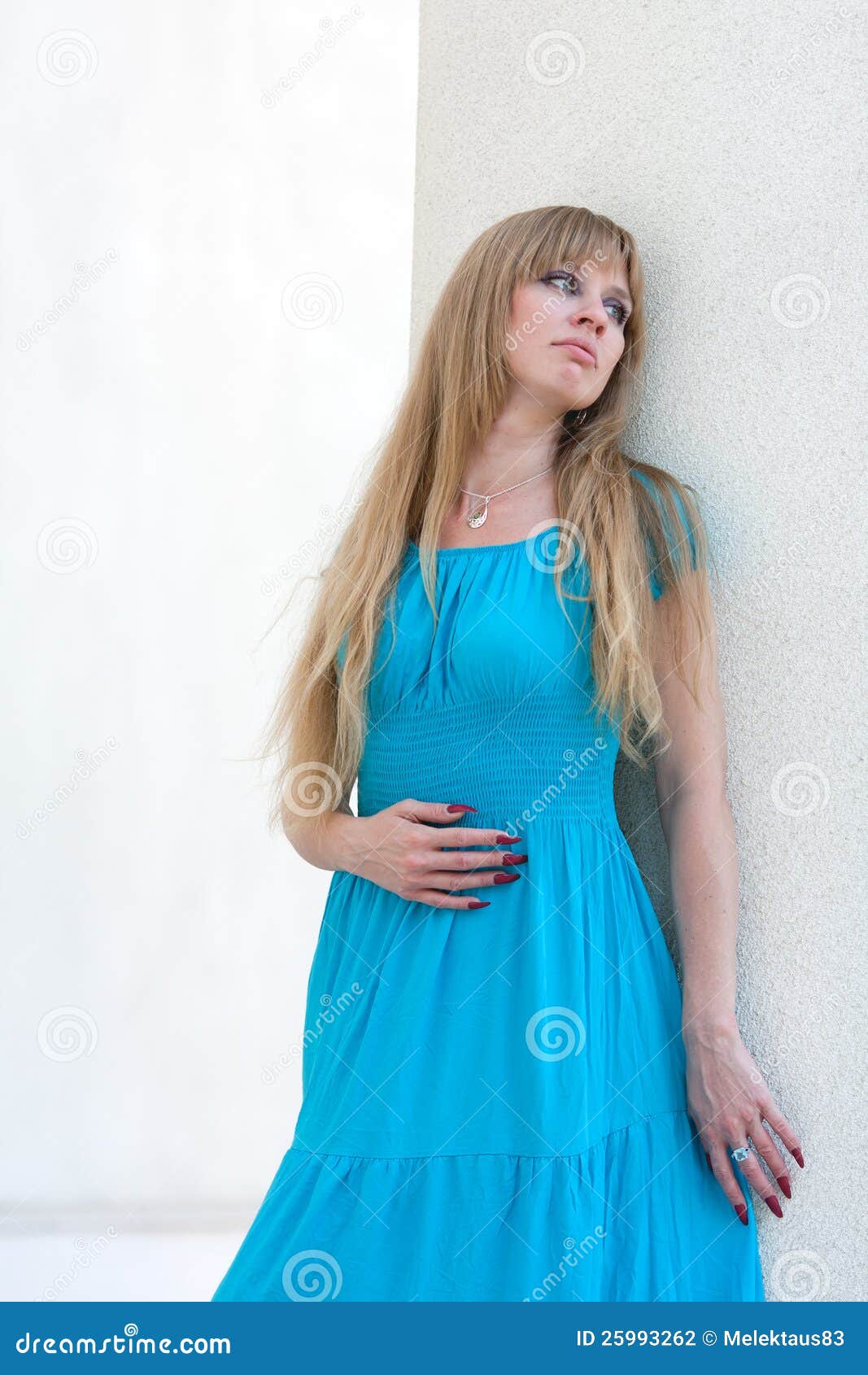 The Woman Leaned Against a Column Stock Photo - Image of summer ...
