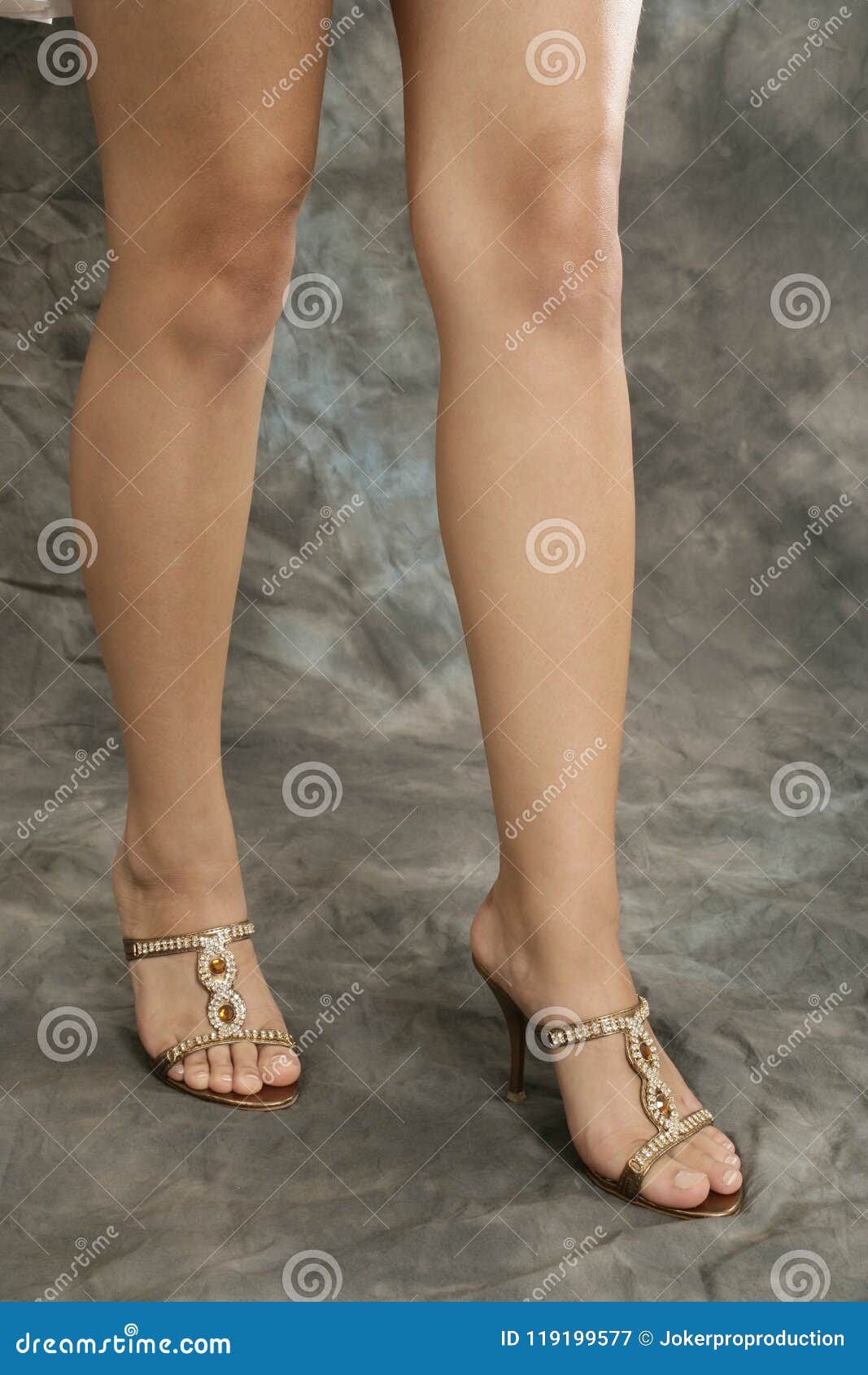 Woman leg and feet stock image. Image of ankle, clothes - 119199577