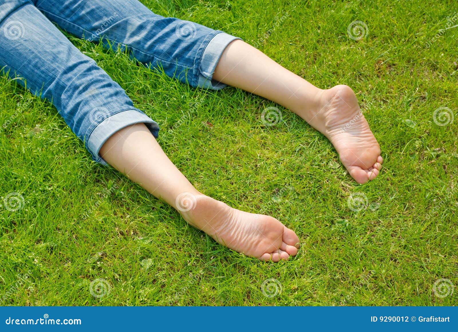 Woman legs in grass stock photo. Image of lying, slim - 9290012