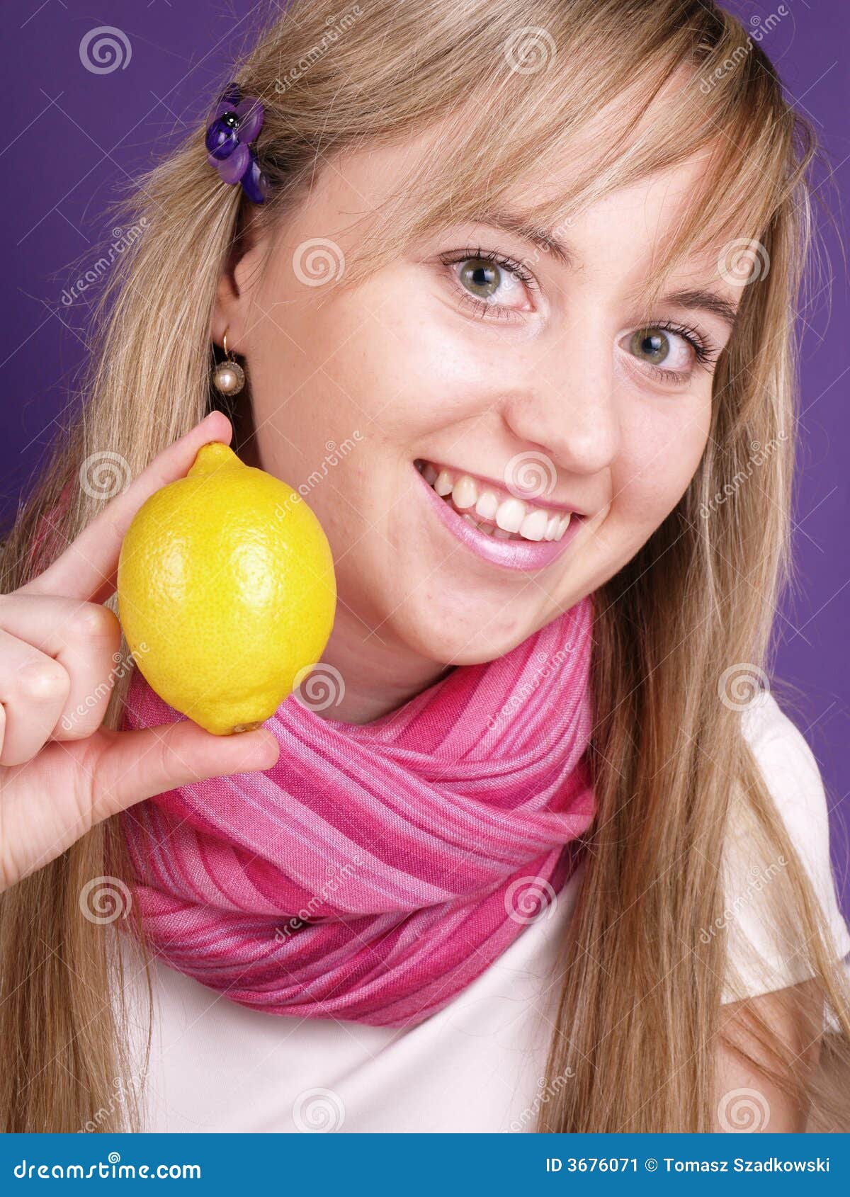 Woman with lemon stock image. Image of acid, natural, life - 3676071
