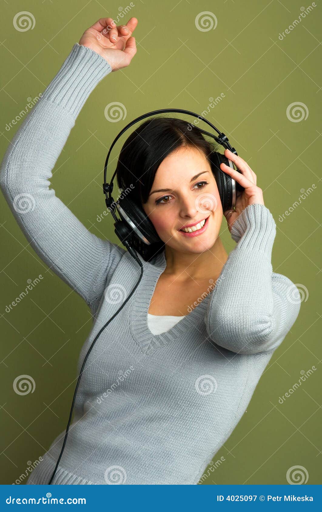 Woman listening music stock image. Image of relax, music - 4025097