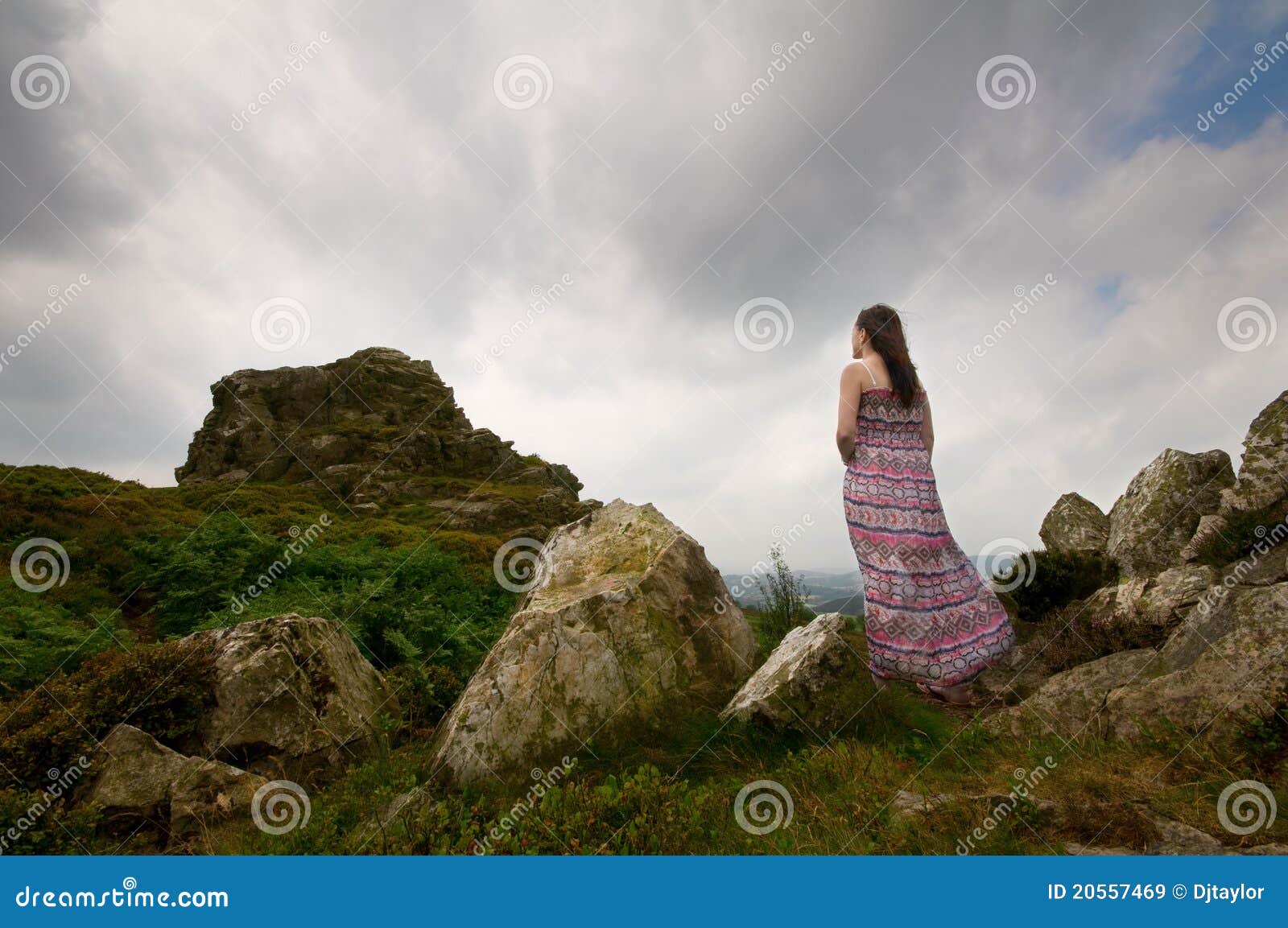 Woman looking at mountain stock image. Image of highlands - 20557469