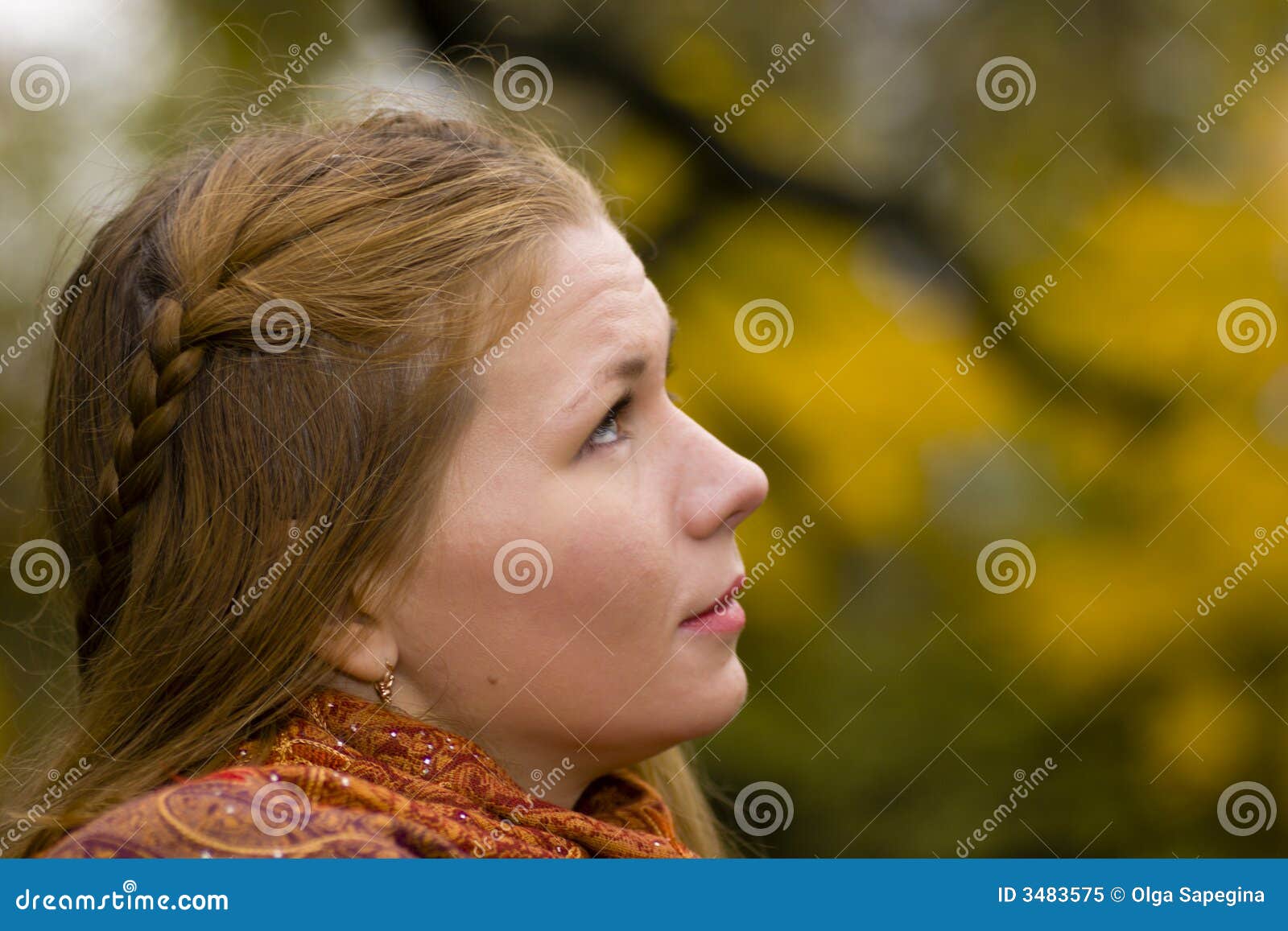 Woman Looking Up To the Sky Stock Image - Image of adult, expressing ...