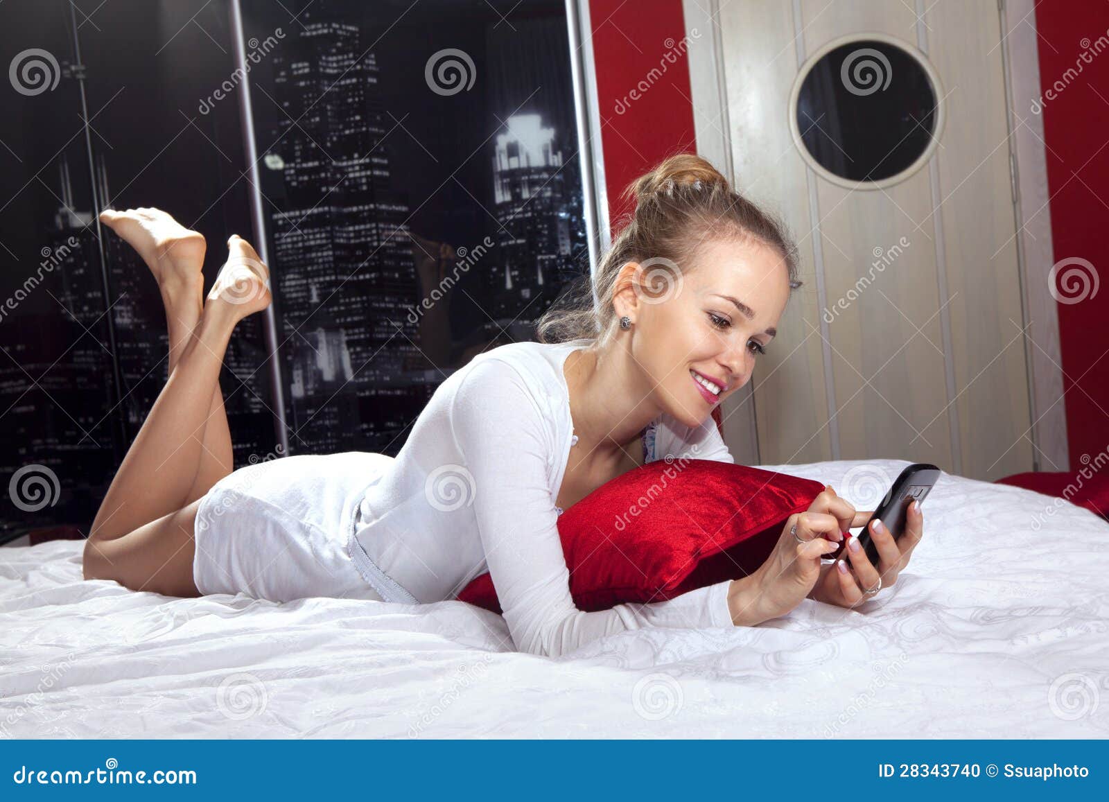 Woman Lying on Bed with Mobile Phone L Stock Photo - Image of chat ...