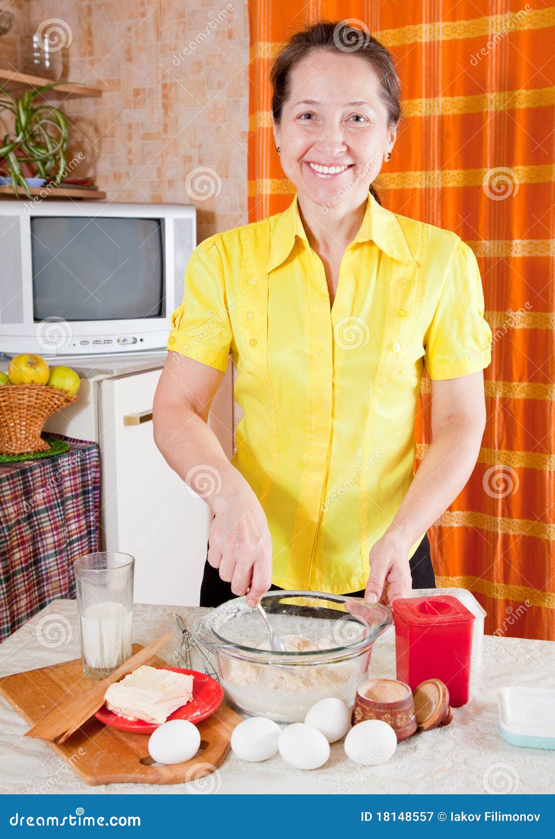 Woman making dough stock image. Image of kitchen, holiday - 18148557