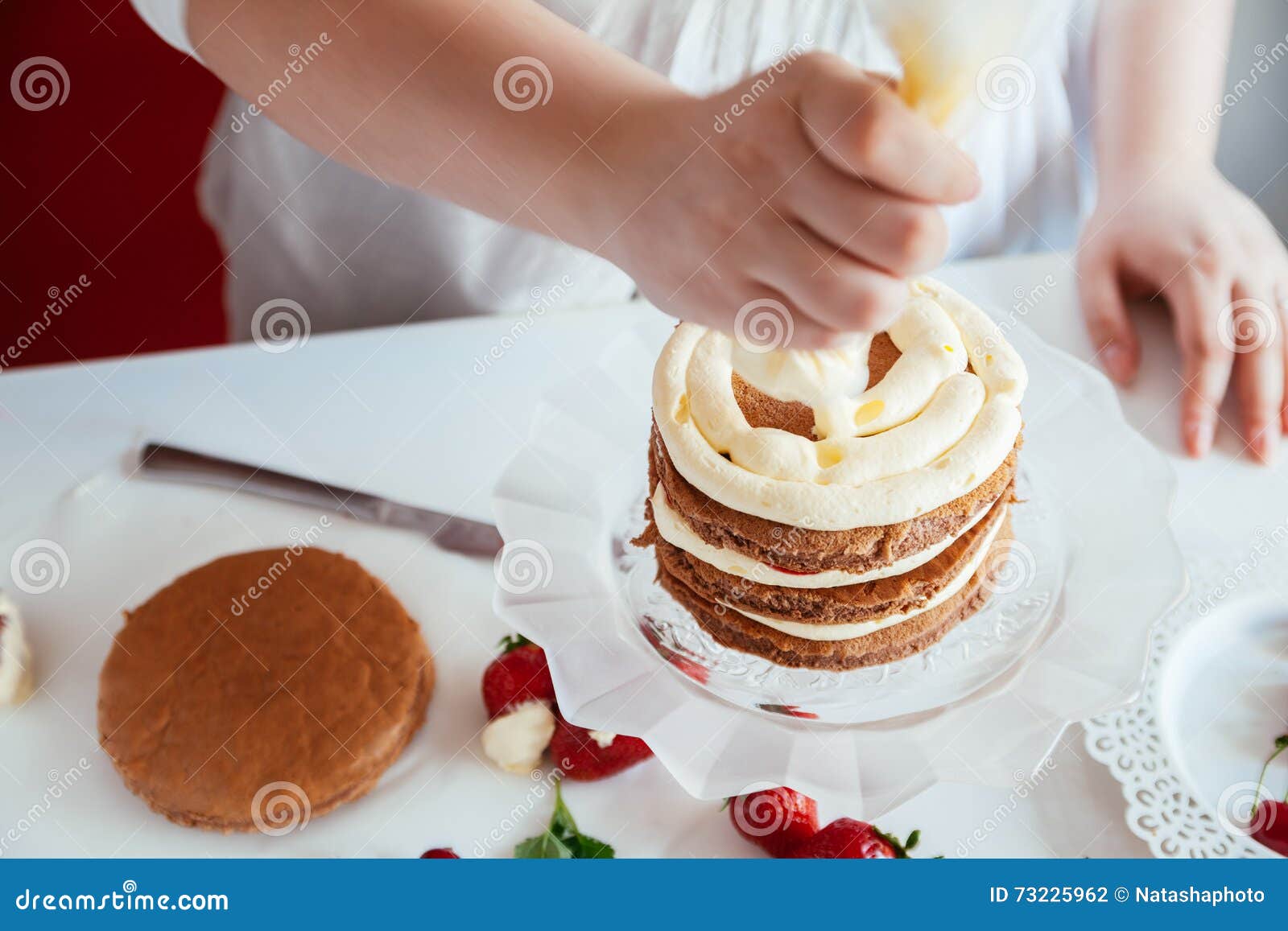 Naked Cake, Whip Cream Cake Without Topping On The Table Stock ...