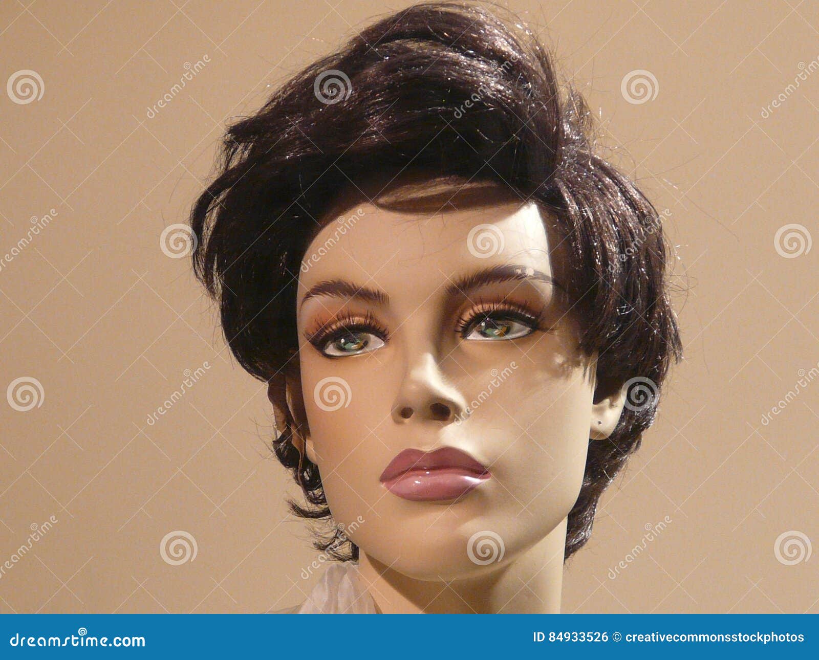 Woman Mannequin Face Picture. Image: 84933526