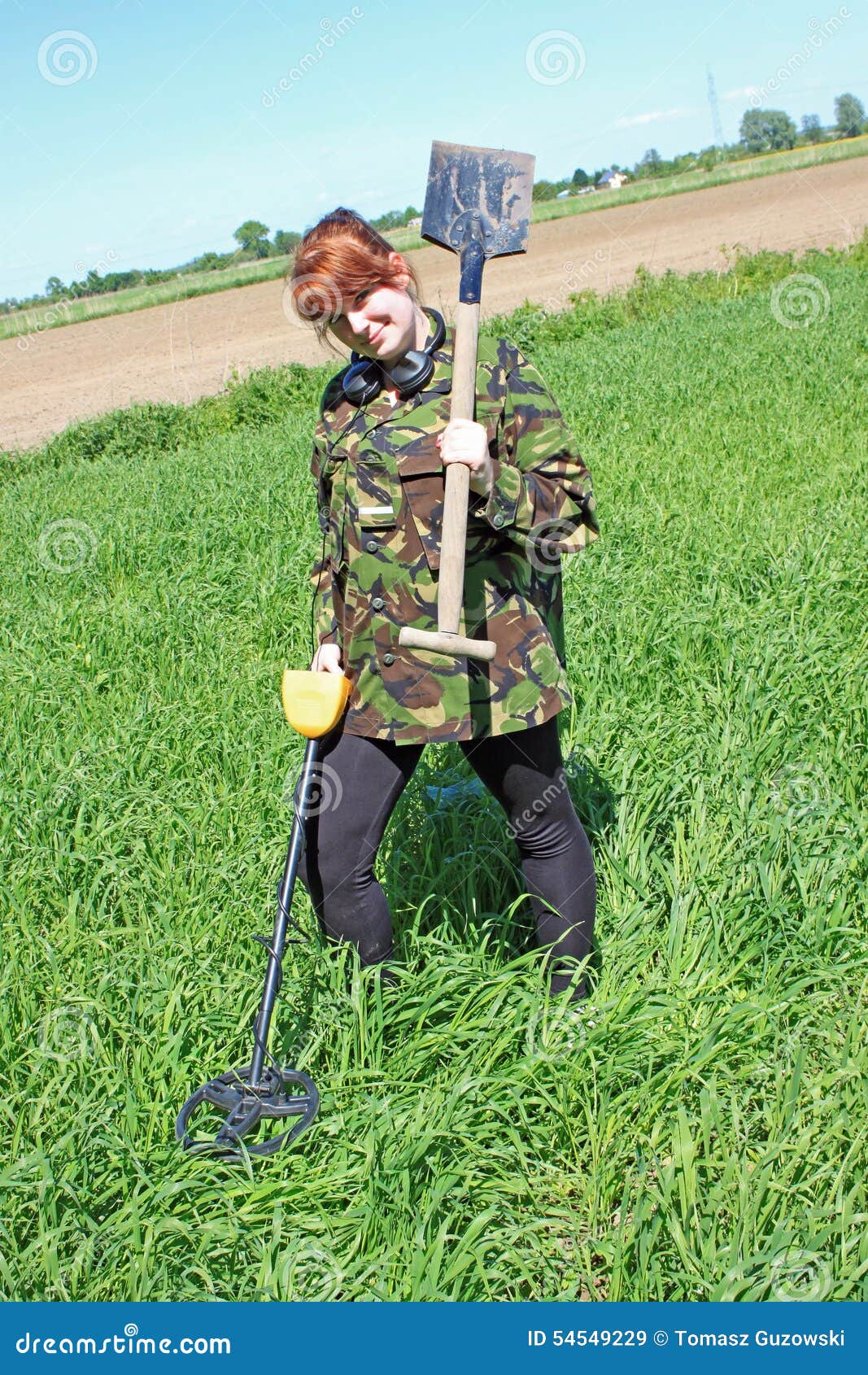 Woman with metal detector stock image. Image of finding - 54549229