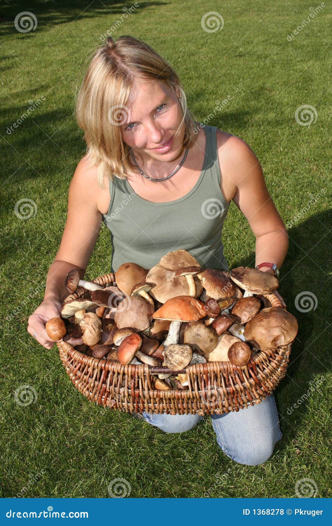 Woman and mushrooms basket stock photo. Image of fungi - 1368278
