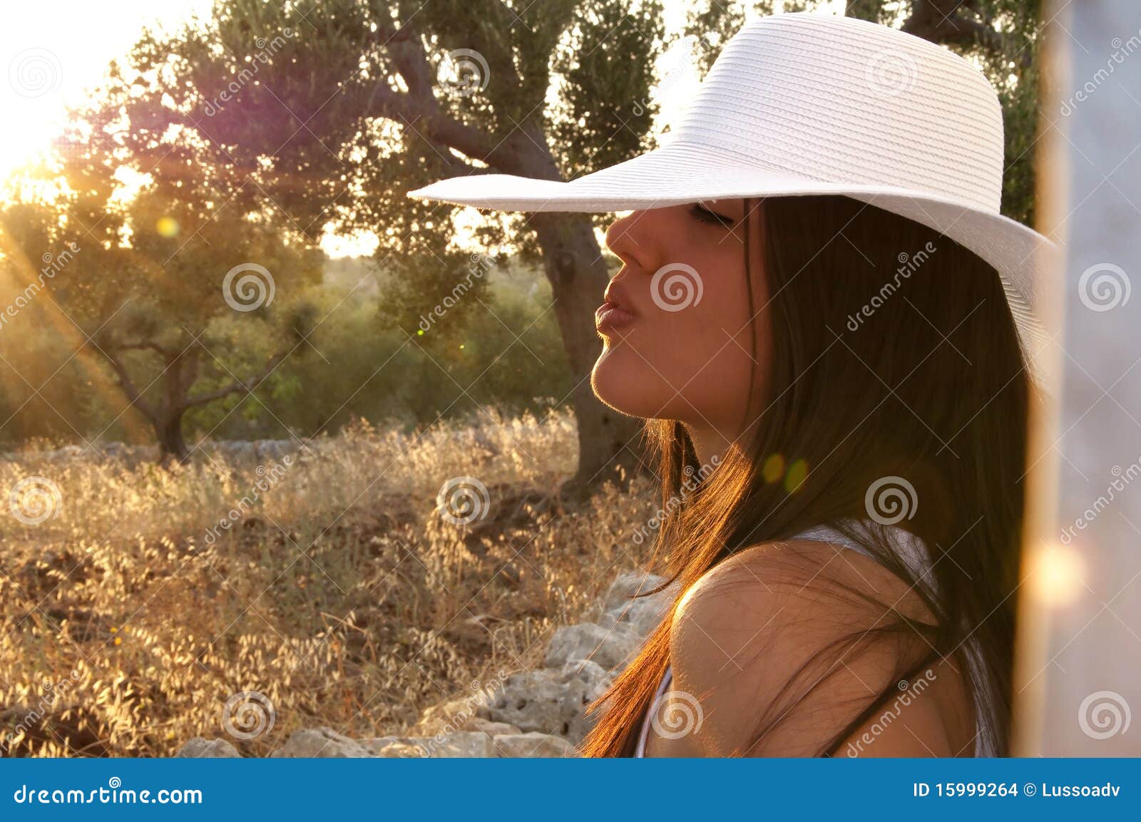 Woman in the Nature with Hat Stock Photo - Image of happy, joyful: 15999264
