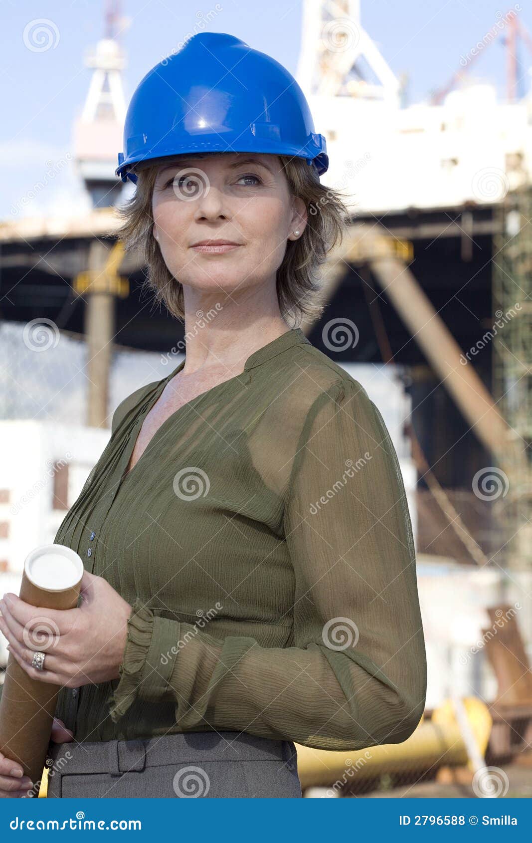 Woman Oil Platform Engineer Stock Photo - Image of working, safety: 2796588