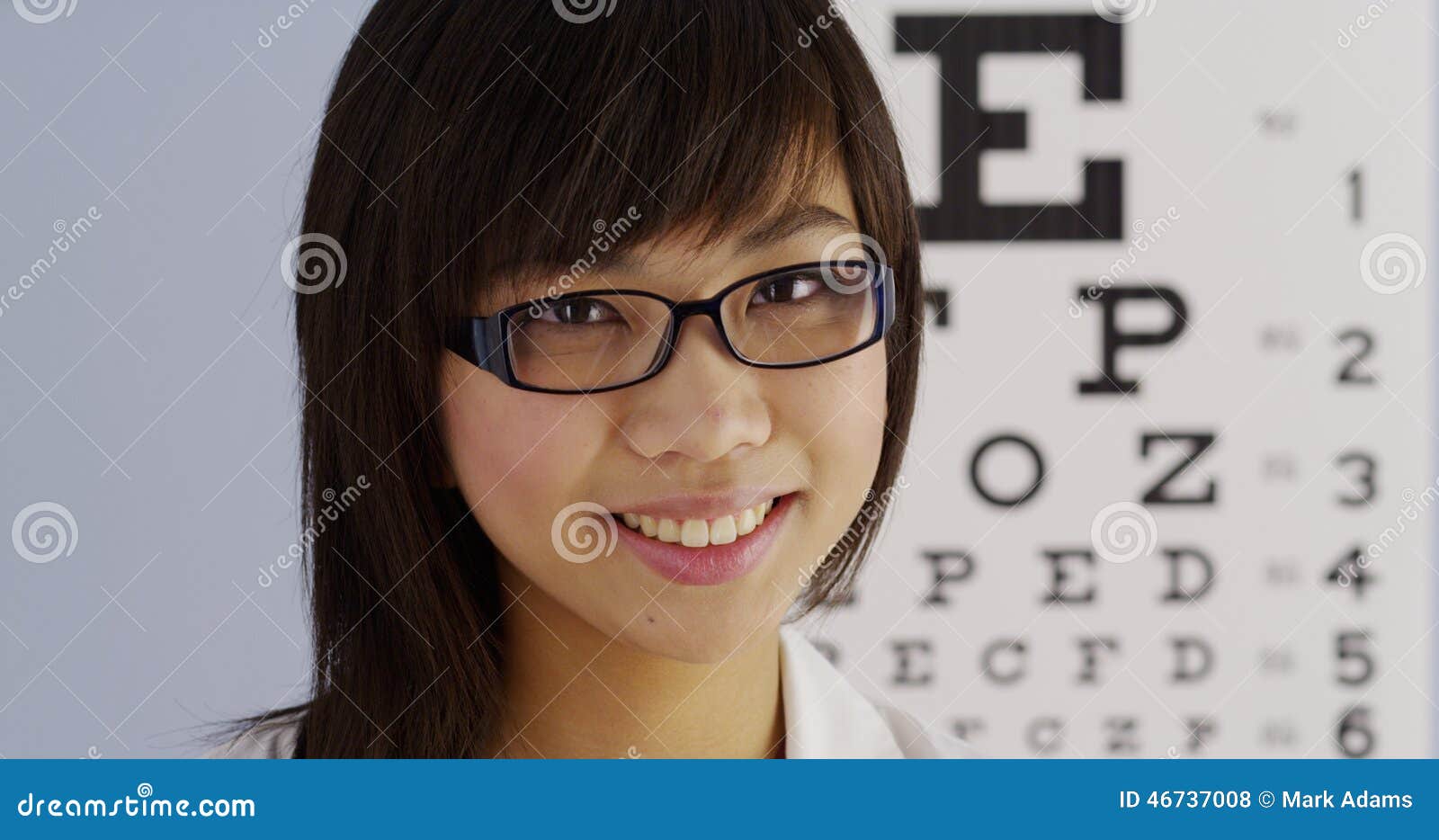 Woman optometrist smiling stock photo. Image of occupation - 46737008