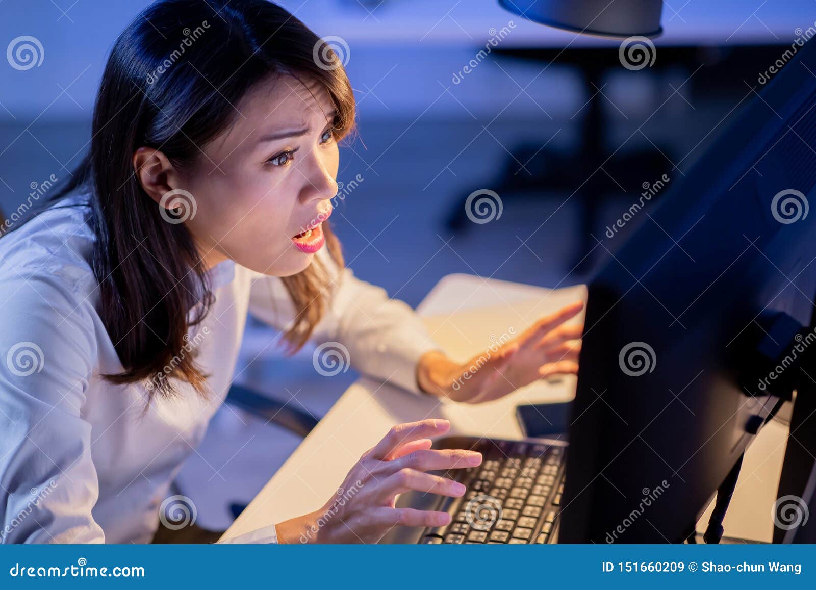 Woman overtime work stock image. Image of asia, business - 151660209