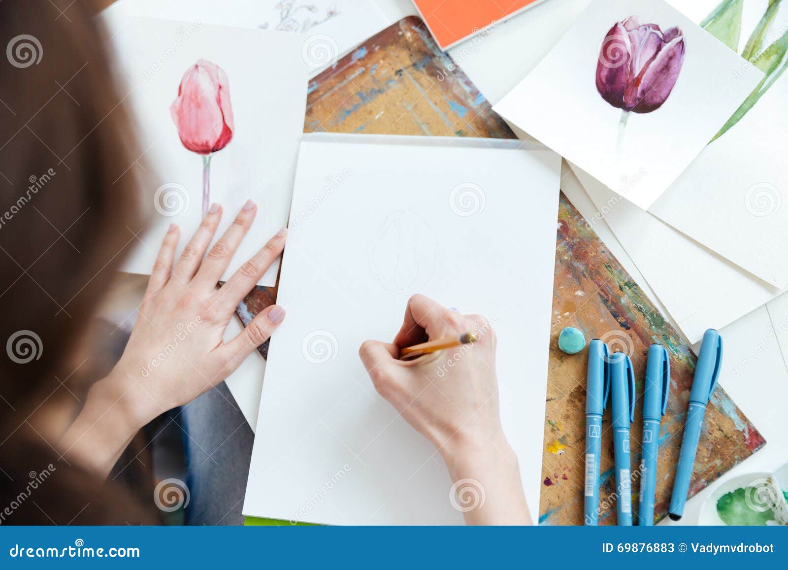 Woman Painter Sitting and Drawing by Pencil at the Table Stock Image ...
