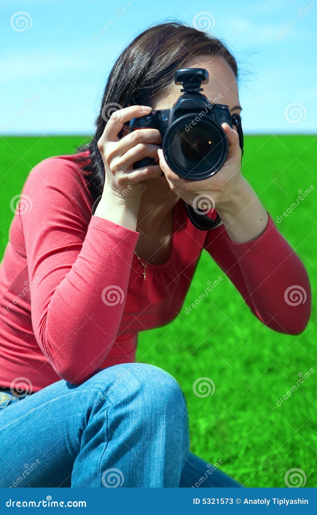 Woman photographer stock image. Image of beautiful, sunlight - 5321573