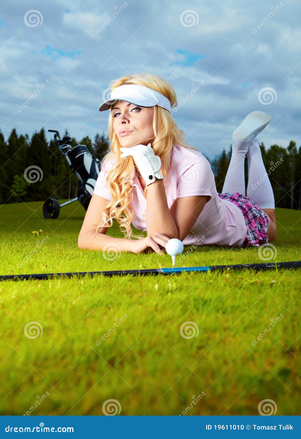 Woman playing golf stock photo. Image of blond, eyes - 19611010