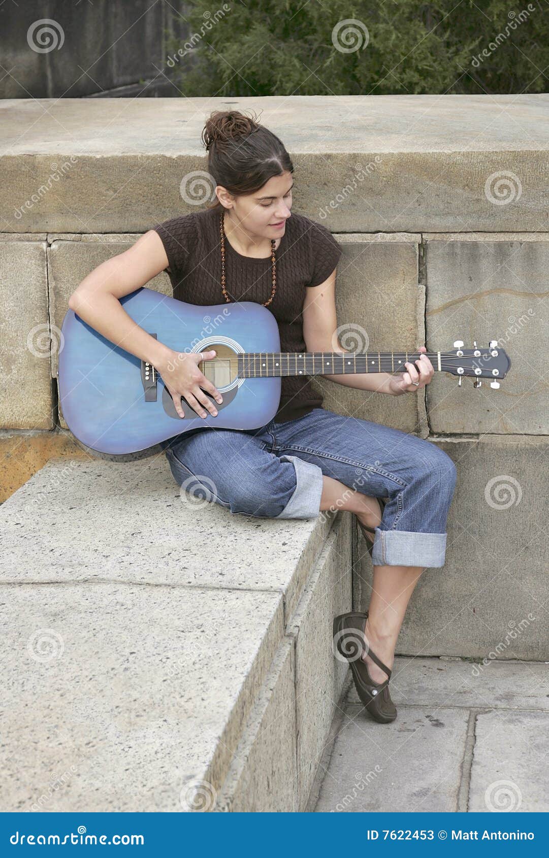 Woman playing guitar stock image. Image of musician, music - 7622453