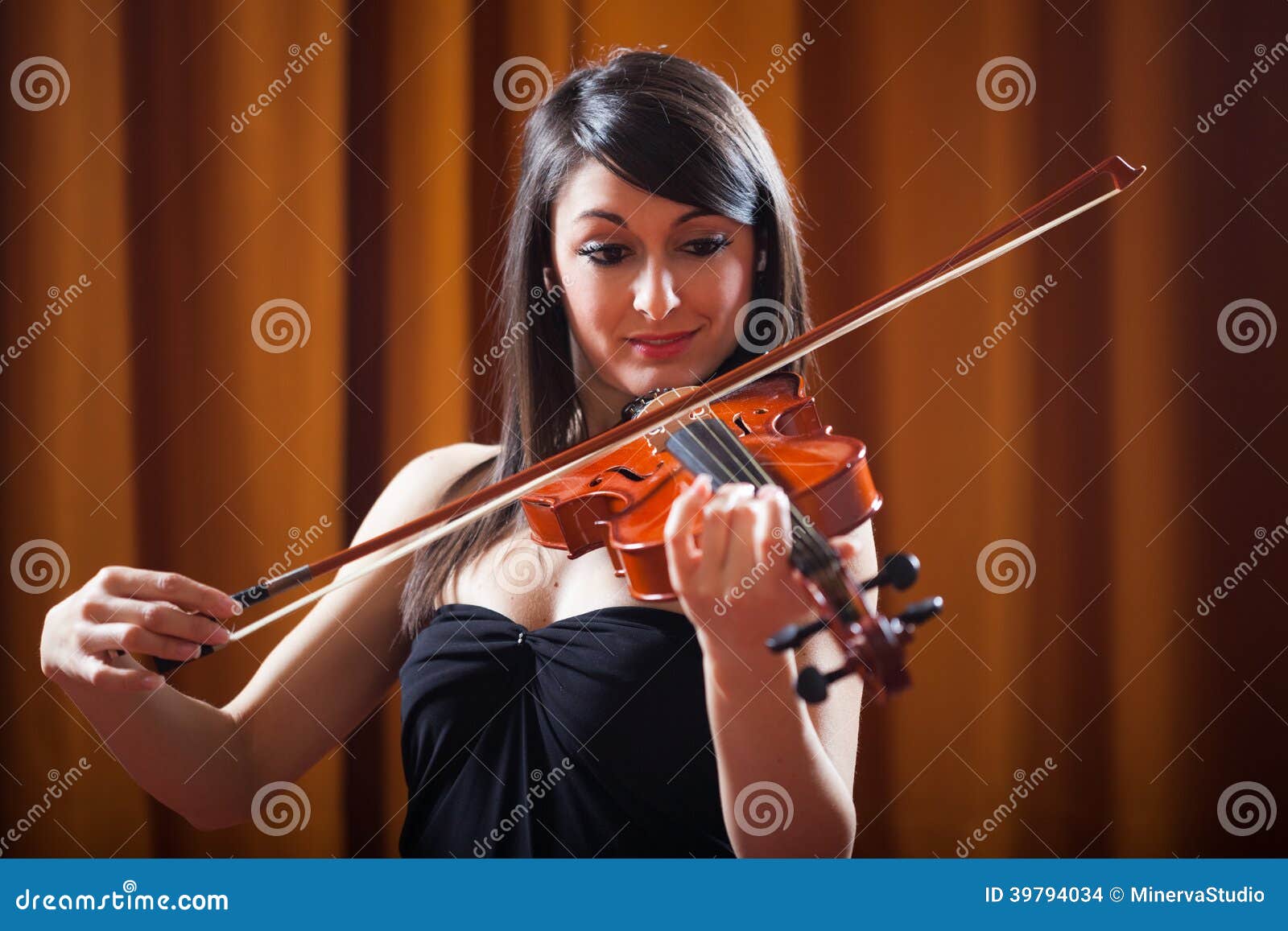 Woman playing violin stock photo. Image of sound, academy - 39794034