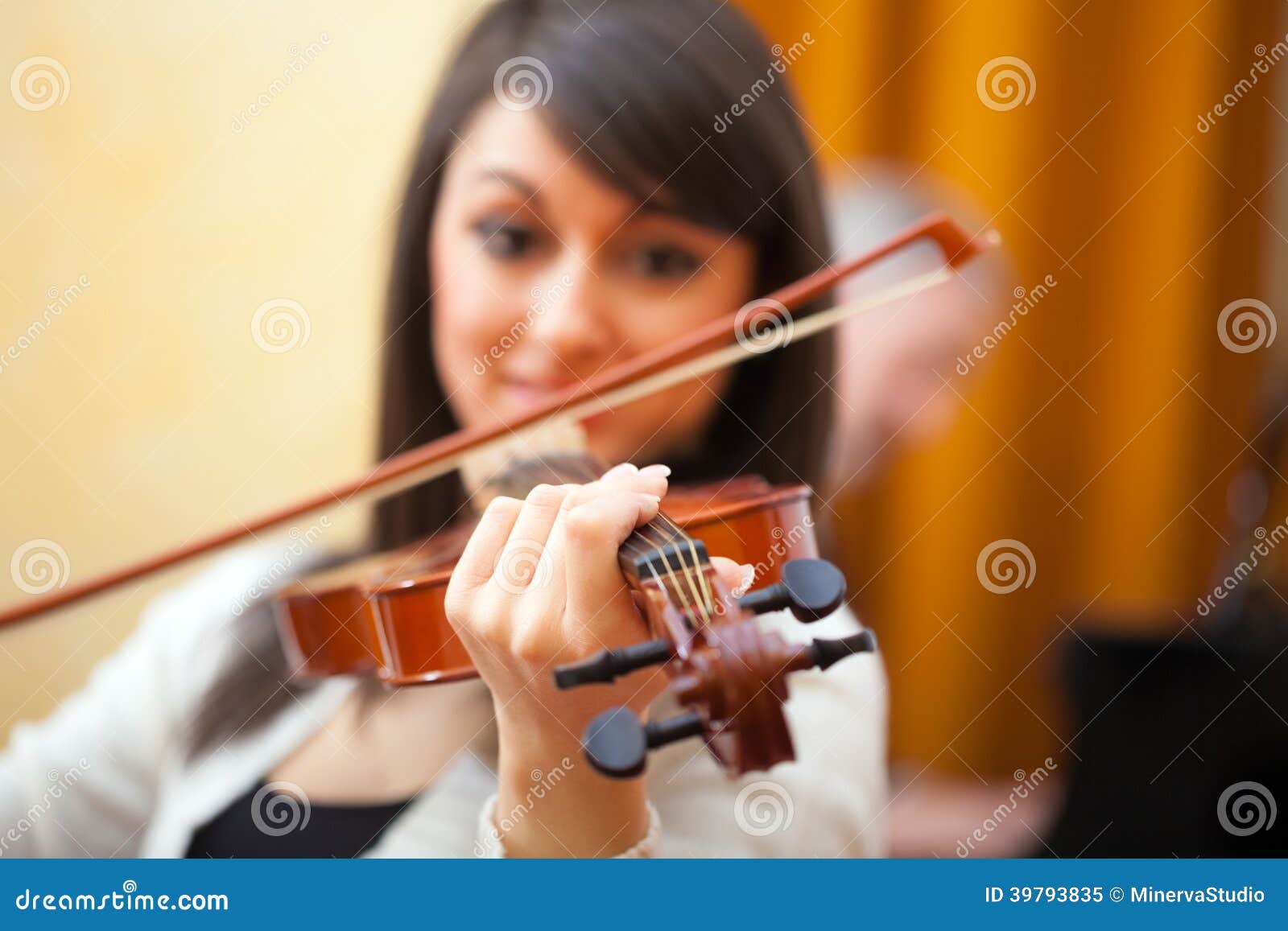 Woman playing violing stock image. Image of play, sound - 39793835