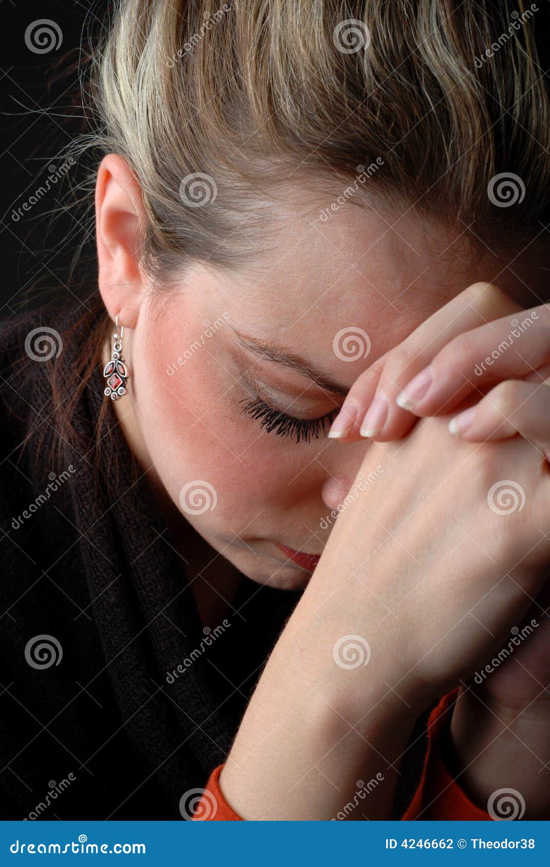 Woman praying stock photo. Image of soul, jesus, religion - 4246662