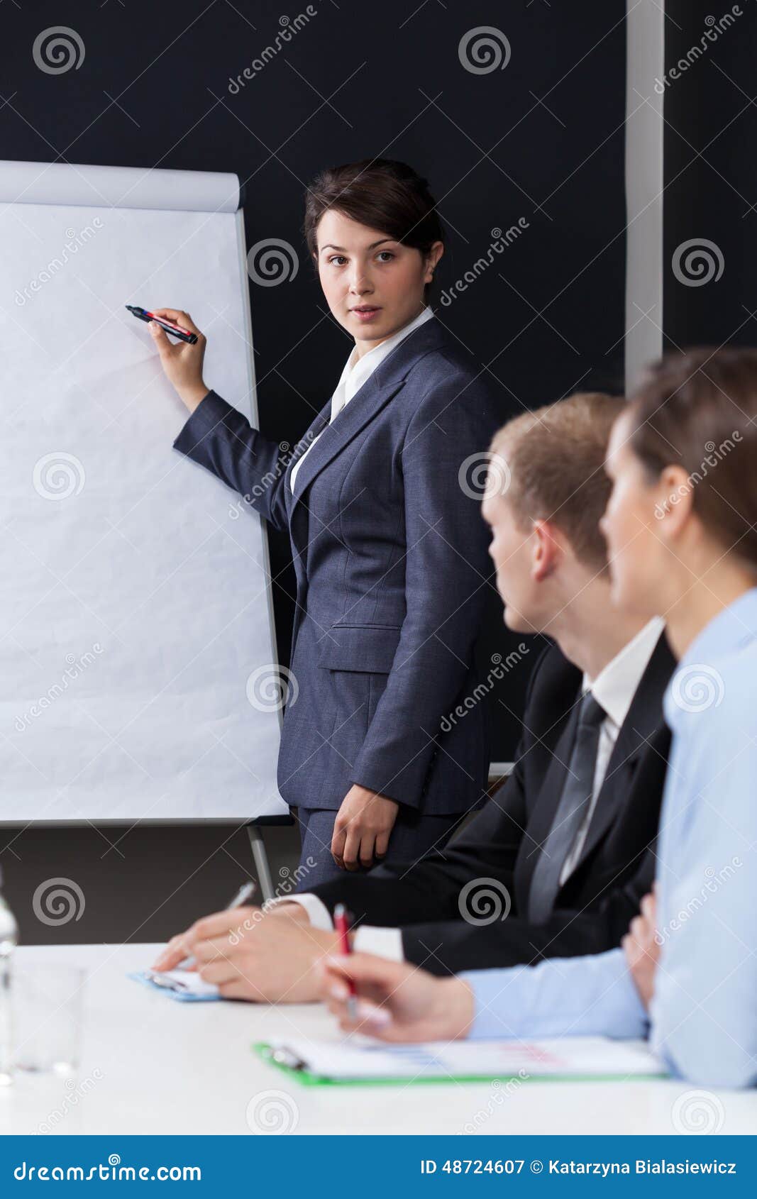 Woman Presenting Company Data Stock Image - Image of partners, elegant ... Woman Presenting Company Data Stock Image - Image of partners, elegant ...