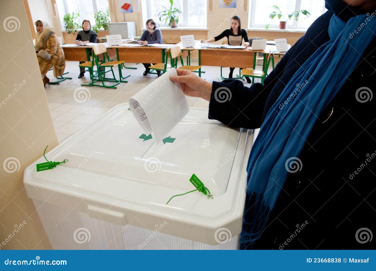 Woman Put Election Ballot into the Box Editorial Stock Photo - Image of ...