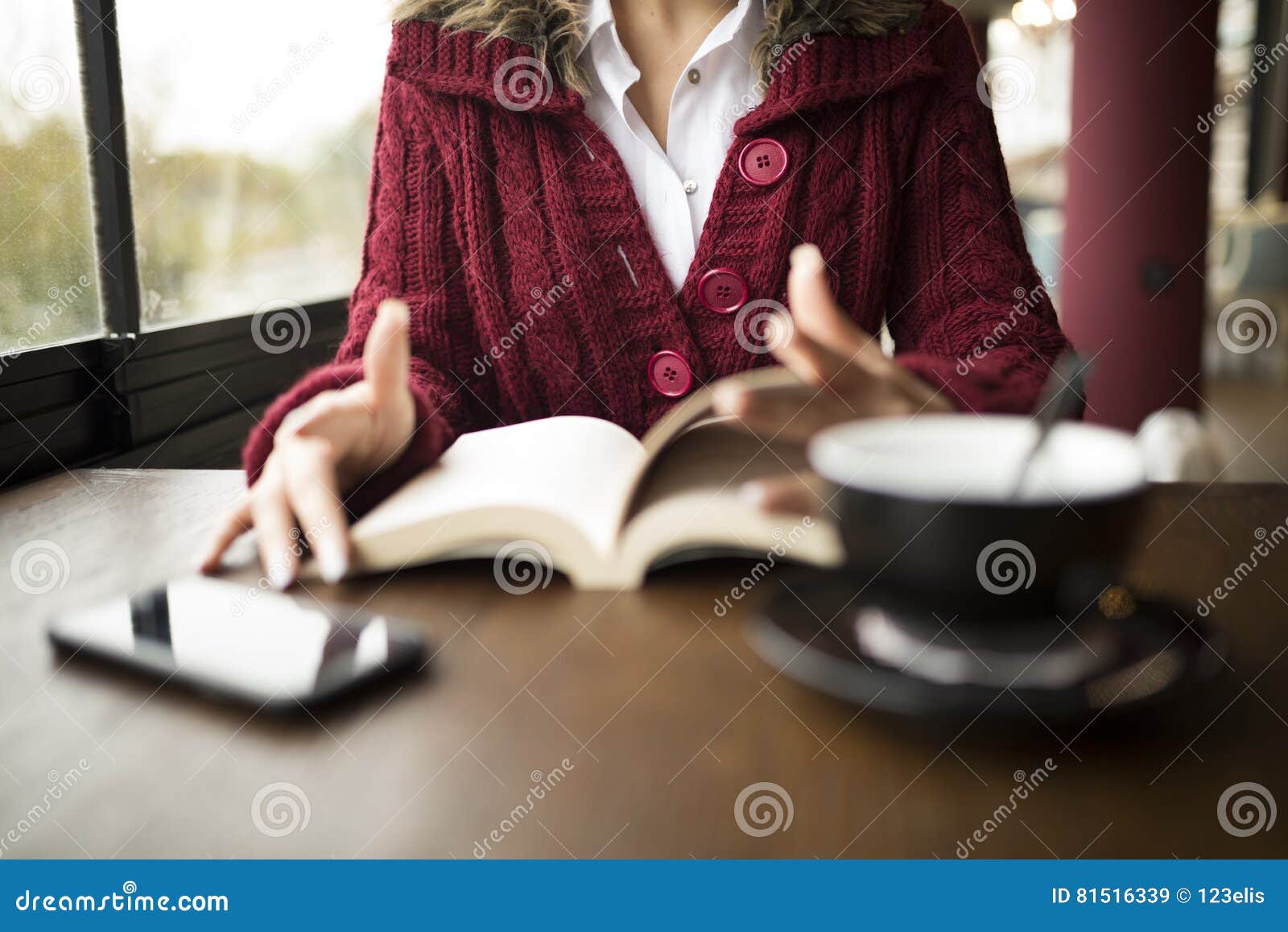 Woman reading at cafe stock image. Image of reading, matte - 81516339