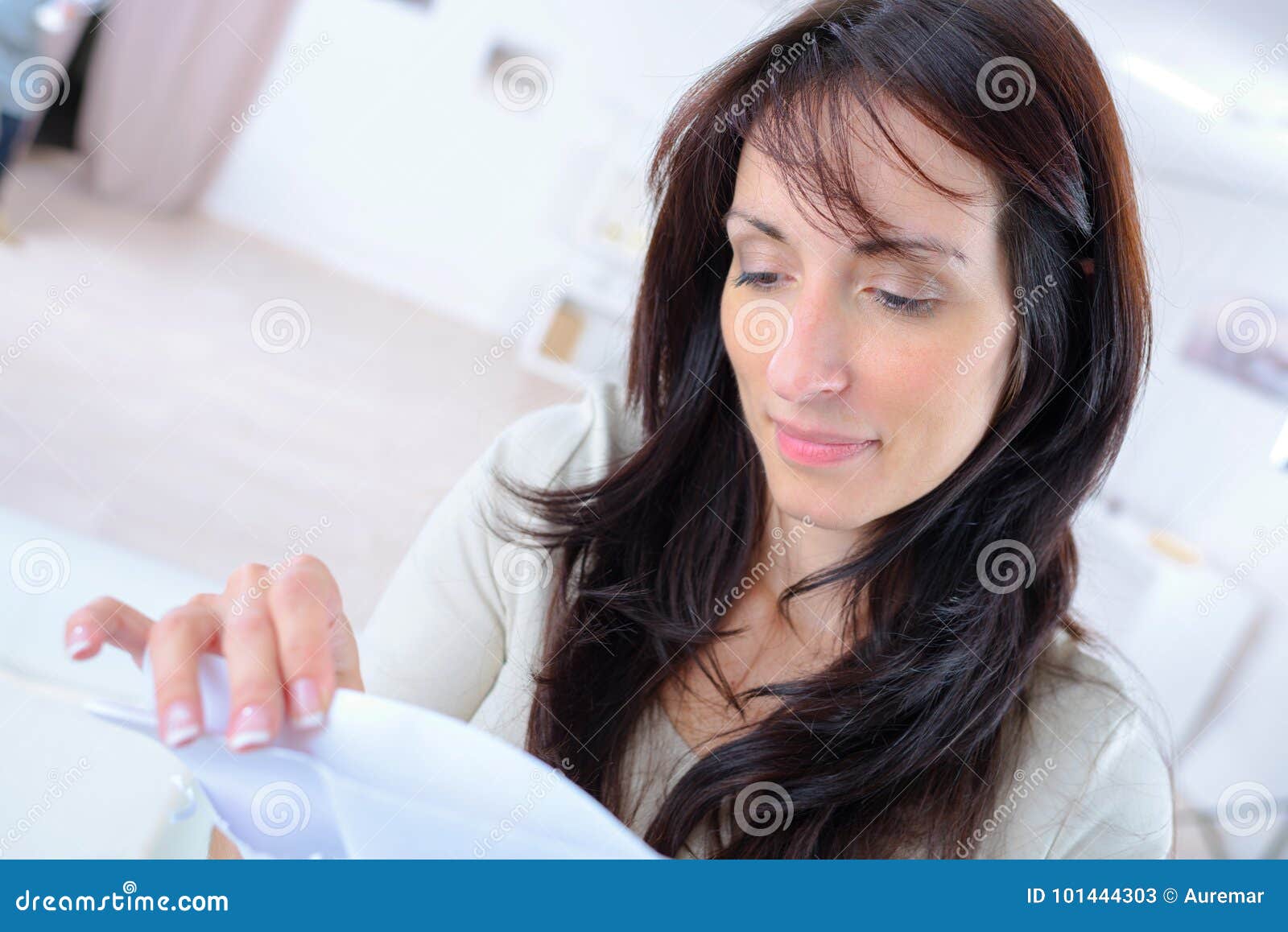 Woman Reading Letter and Smiling Stock Image - Image of paperwork, gift ...