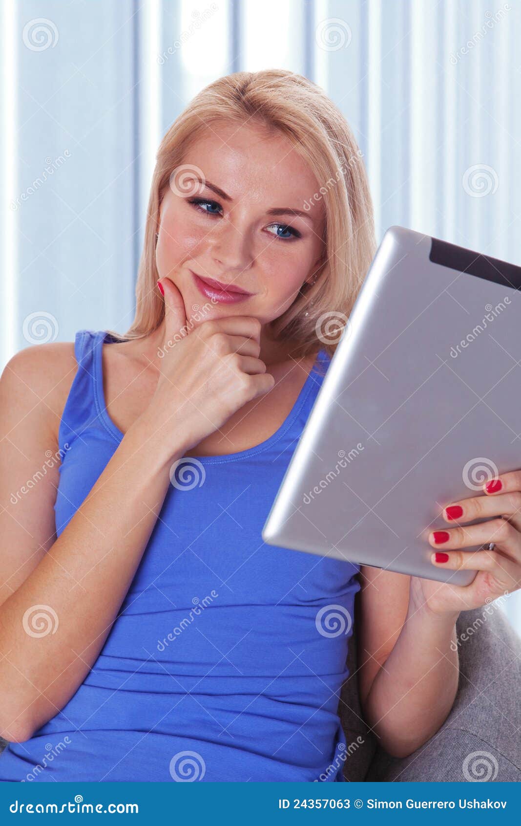 Woman Reading a Tablet Computer Stock Image - Image of laptop, wireless ...