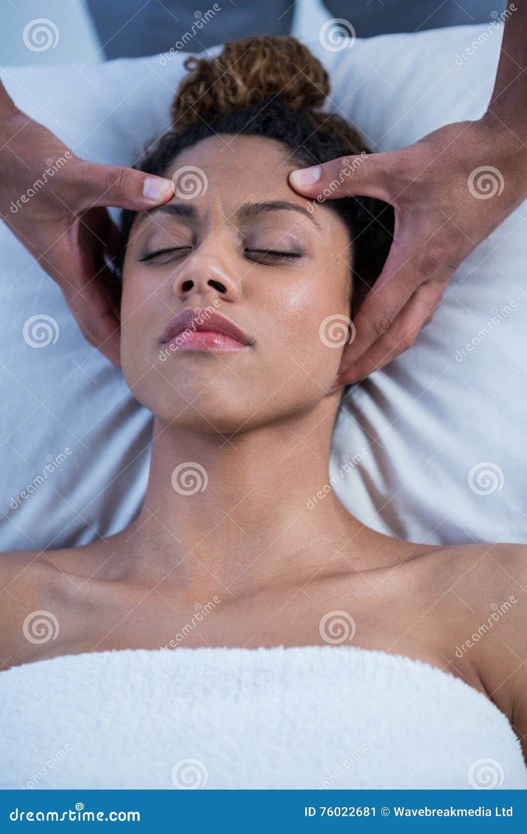 Woman Receiving Head Massage From Physiotherapist Stock Image Image Of Head Healthcare 76022681