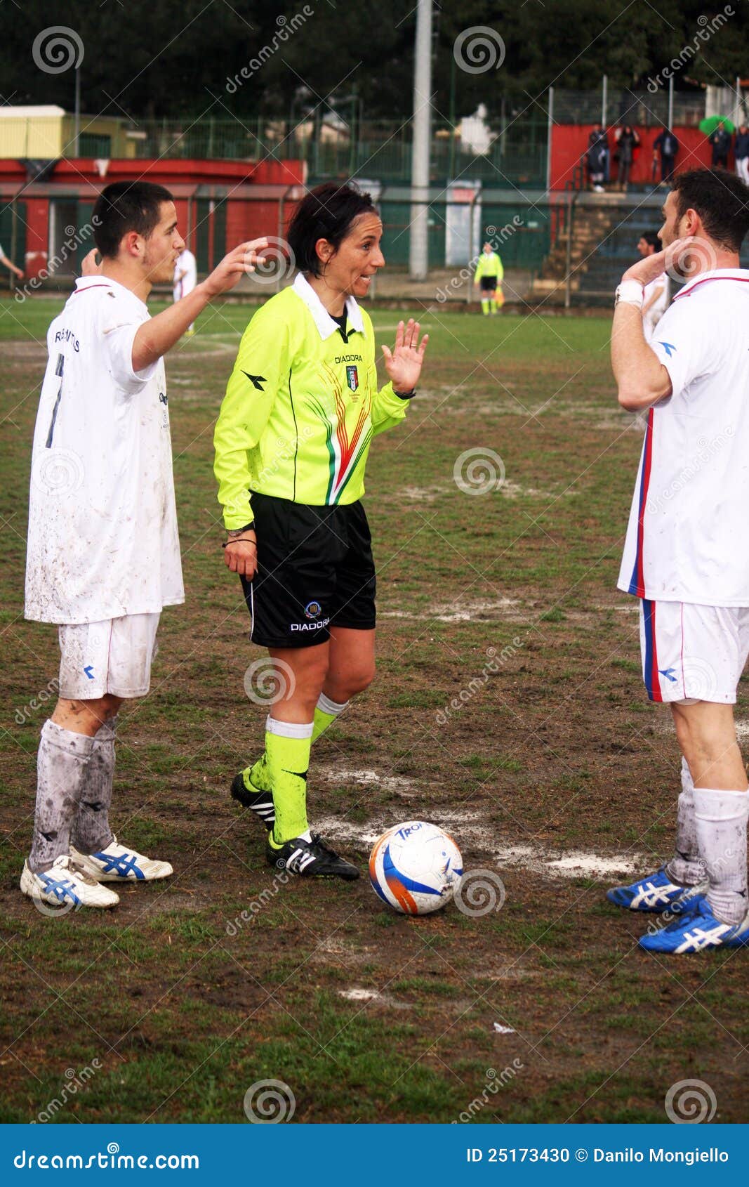 Woman referee editorial image. Image of sport, girl, woman - 25173430