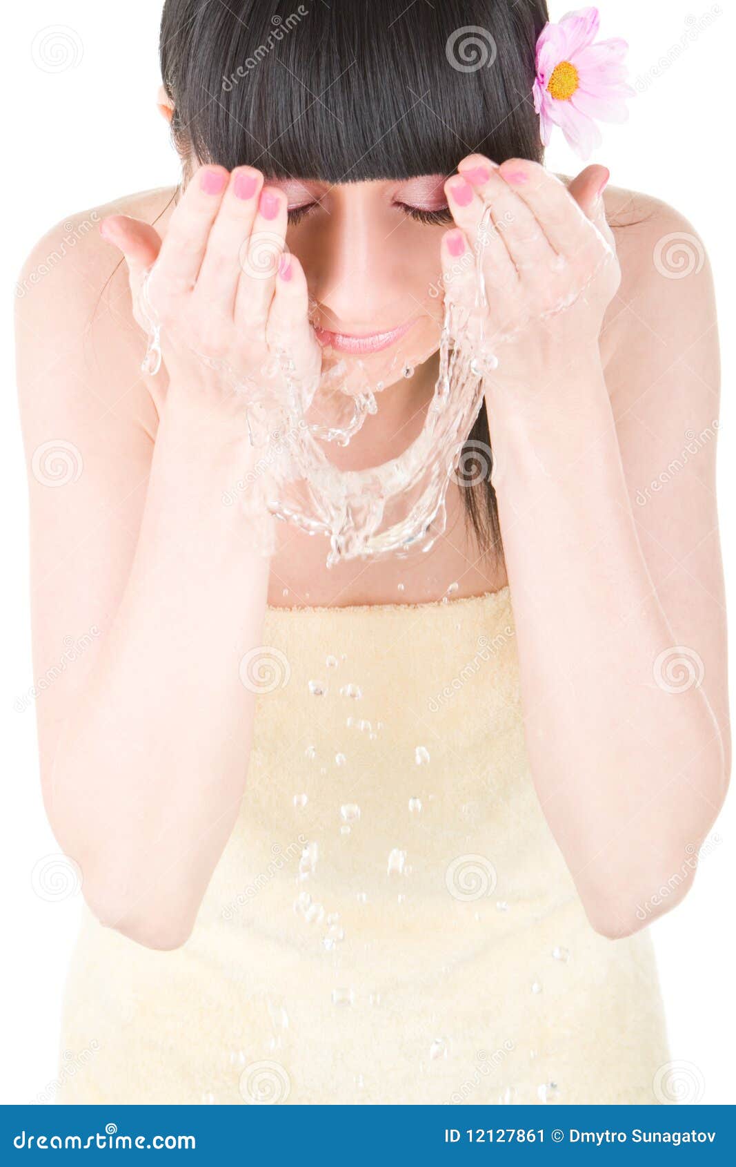 Woman refreshing the face stock image. Image of fashion - 12127861