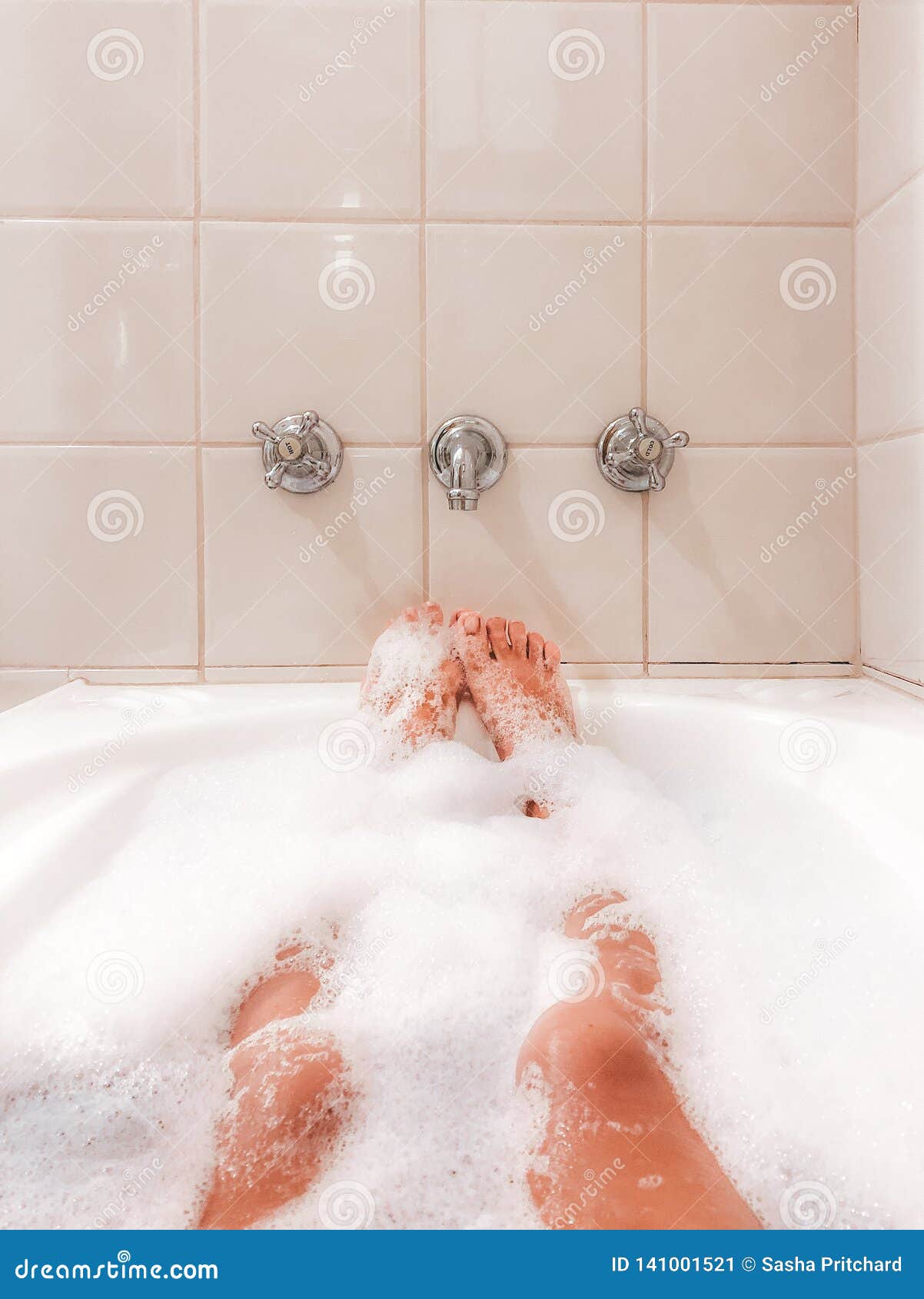 Woman Relaxing In A Bubble Bath Stock Image Image Of Attractive