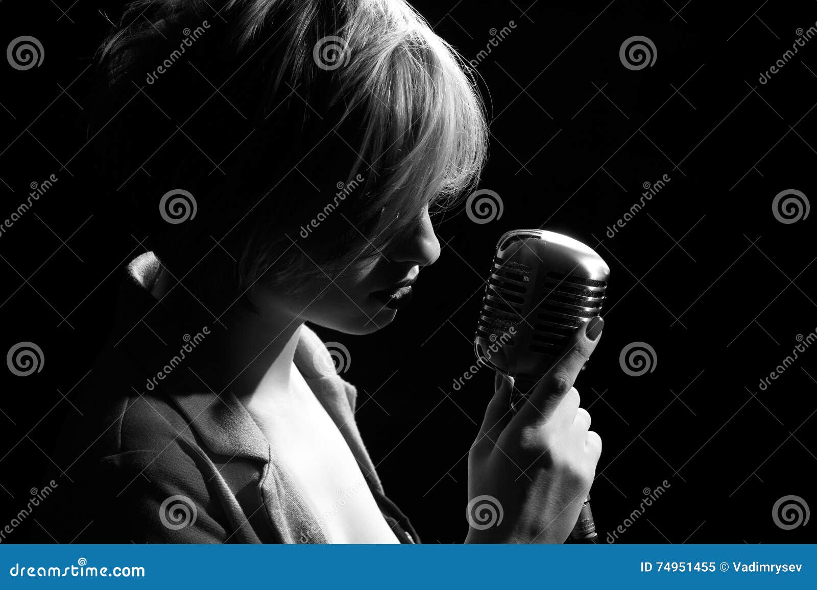 Woman with Retro Microphone Stock Image - Image of jazz, perform: 74951455
