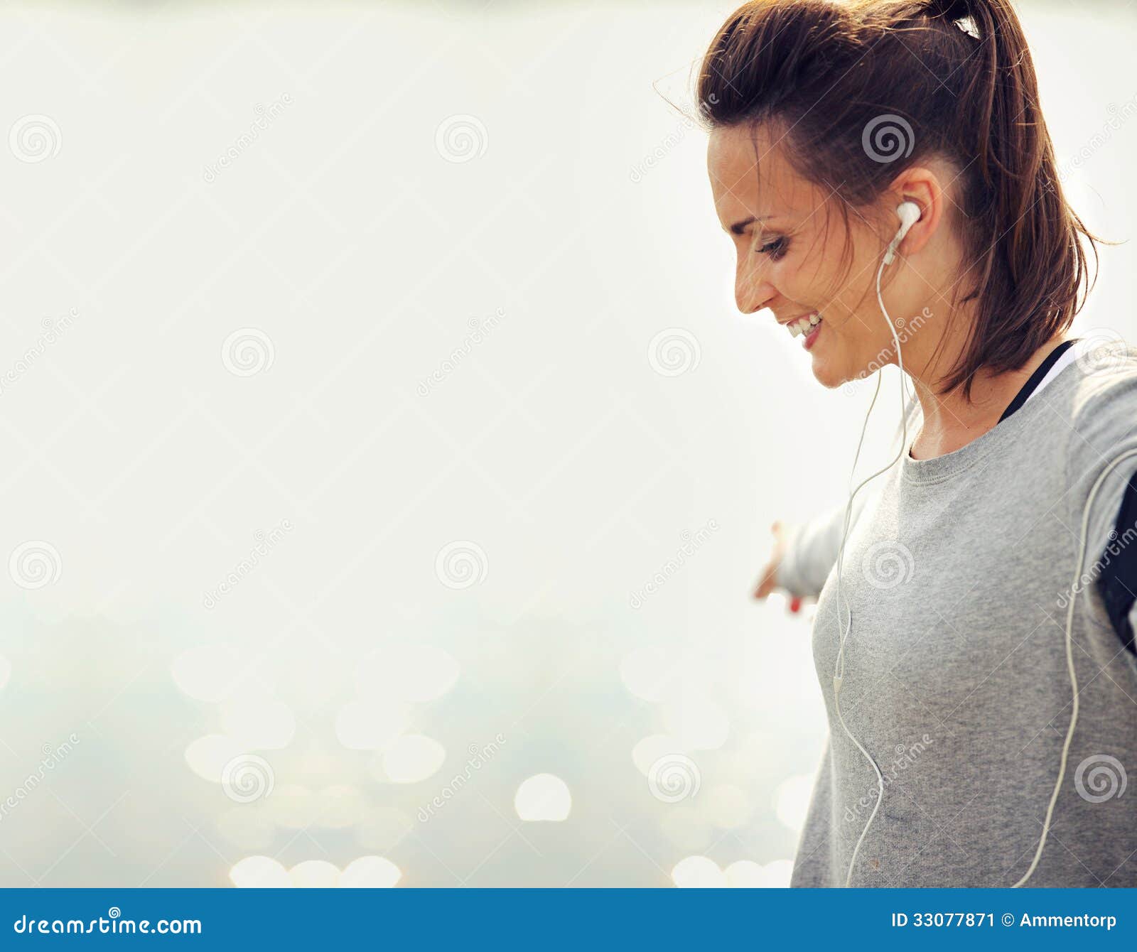 Woman Runner Smiling stock image. Image of athlete, charming - 33077871