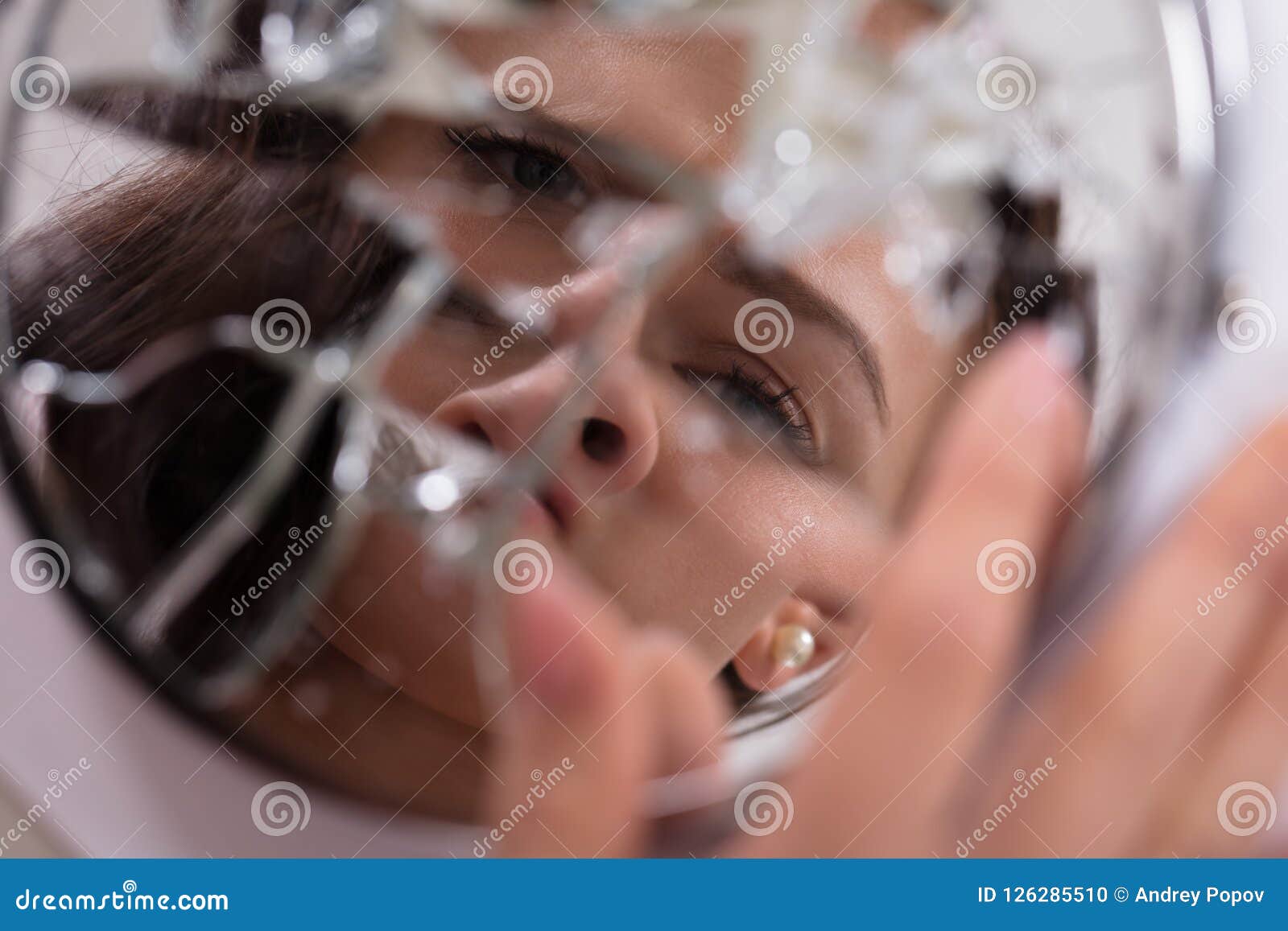 2,222 Shattered Mirror Photos - Free & Royalty-Free Stock Photos from ...