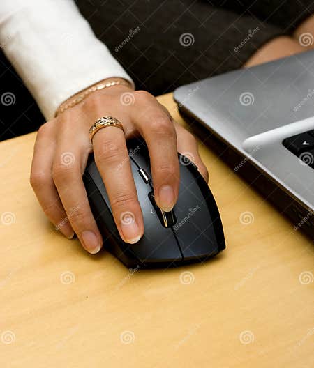 Woman S Hand Holding Mouse. Stock Image - Image of hardware, ergonomics ...