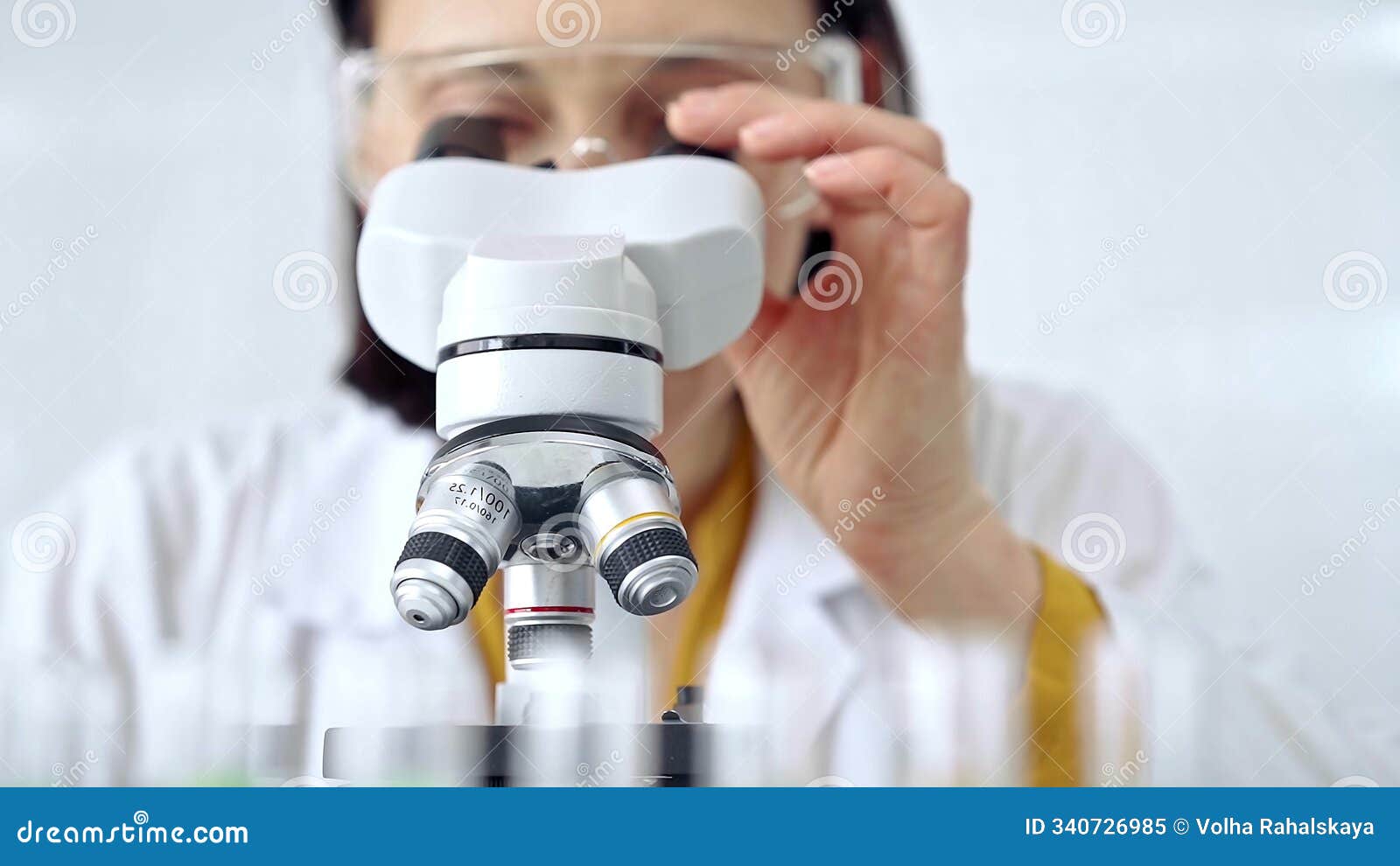 Woman Scientist Using Microscope in Laboratory. Microbiology Science ...