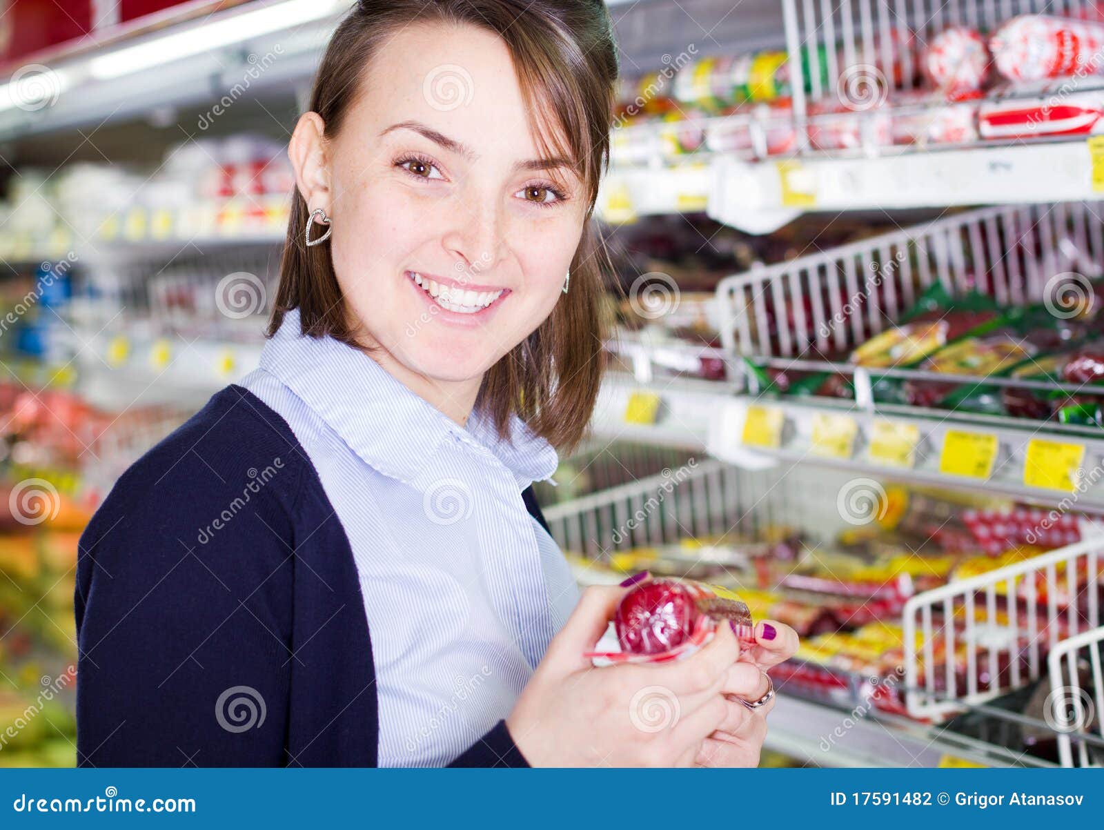Woman Shopping in Grocery Store Stock Photo - Image of purchase, buying ...