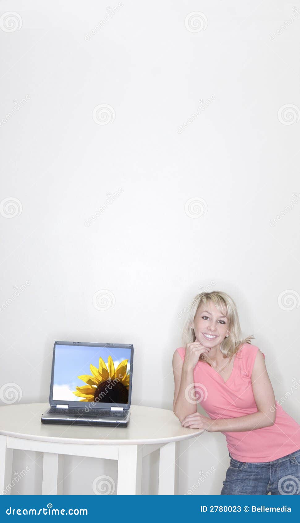 Woman showing laptop stock image. Image of blue, blond - 2780023