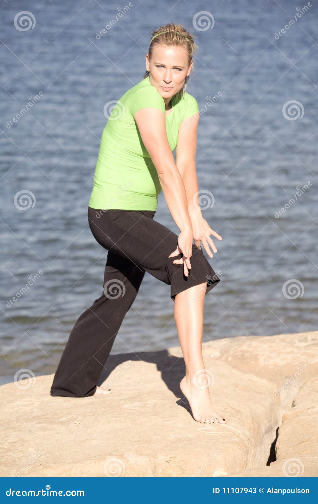 Woman showing leg stock image. Image of outdoors, human - 11107943