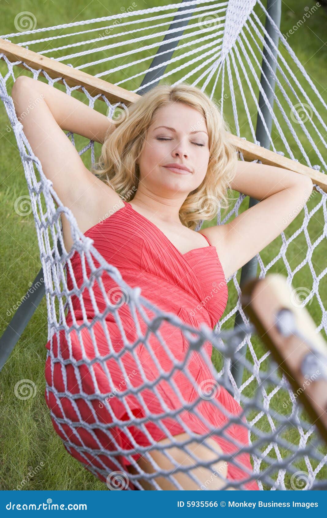 Woman sleeping in hammock stock photo. Image of sleeping - 5935566