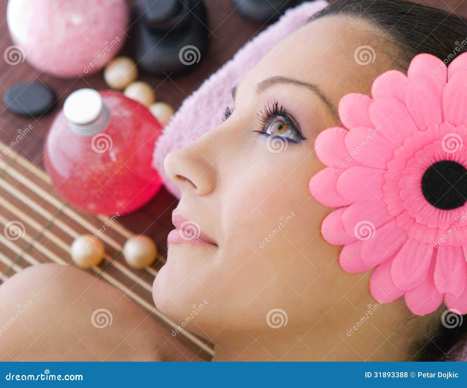 Woman in spa salon stock photo. Image of wellbeing, rest - 31893388