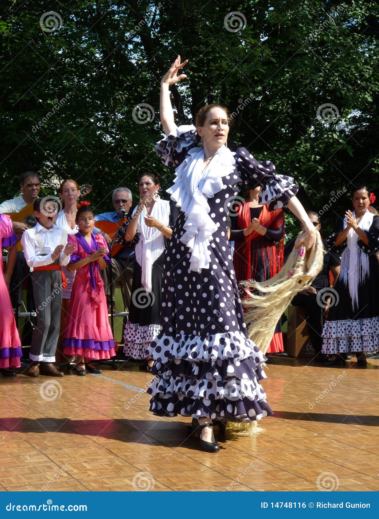 Woman Spanish Dancer editorial photo. Image of maryland - 14748116