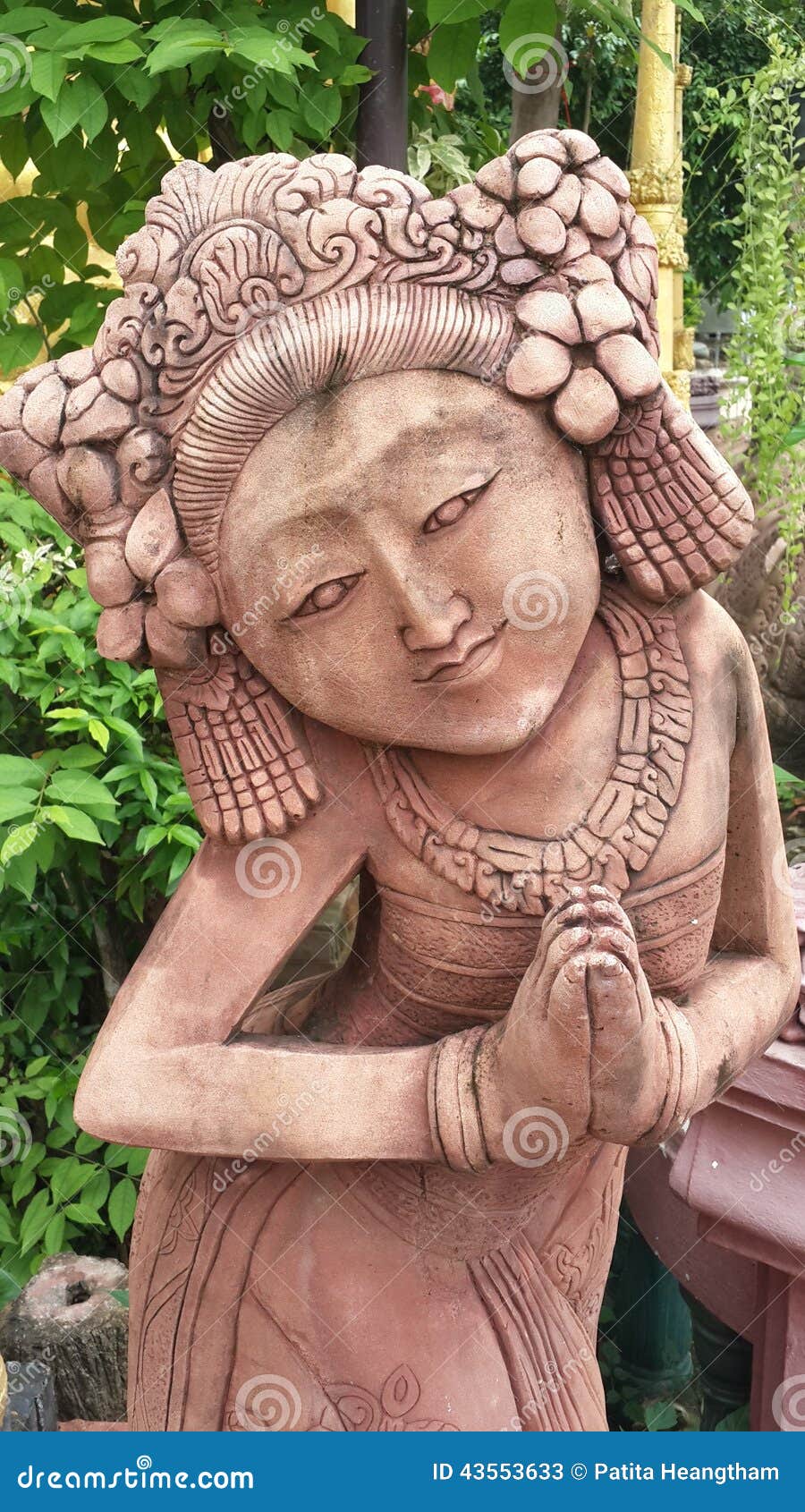 Woman statue stock image. Image of wallpaper, lump, statue - 43553633