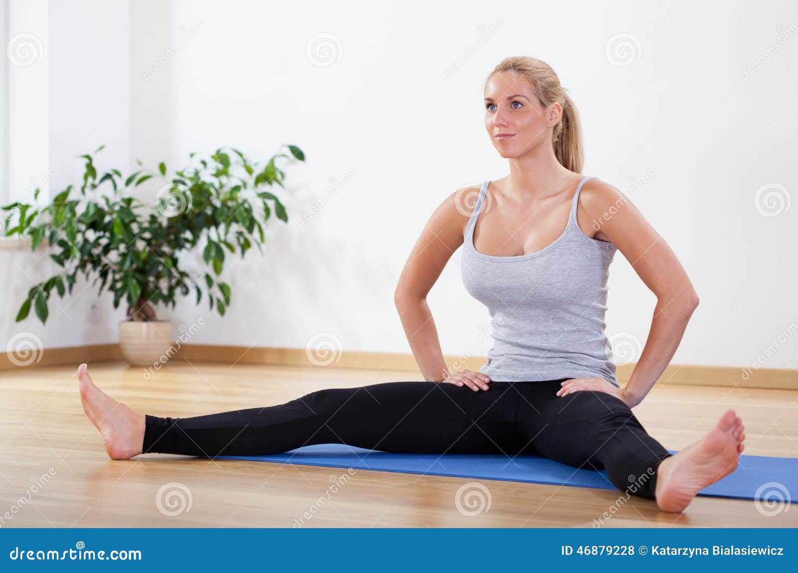 Woman stretching her body stock photo. Image of sportswear - 46879228